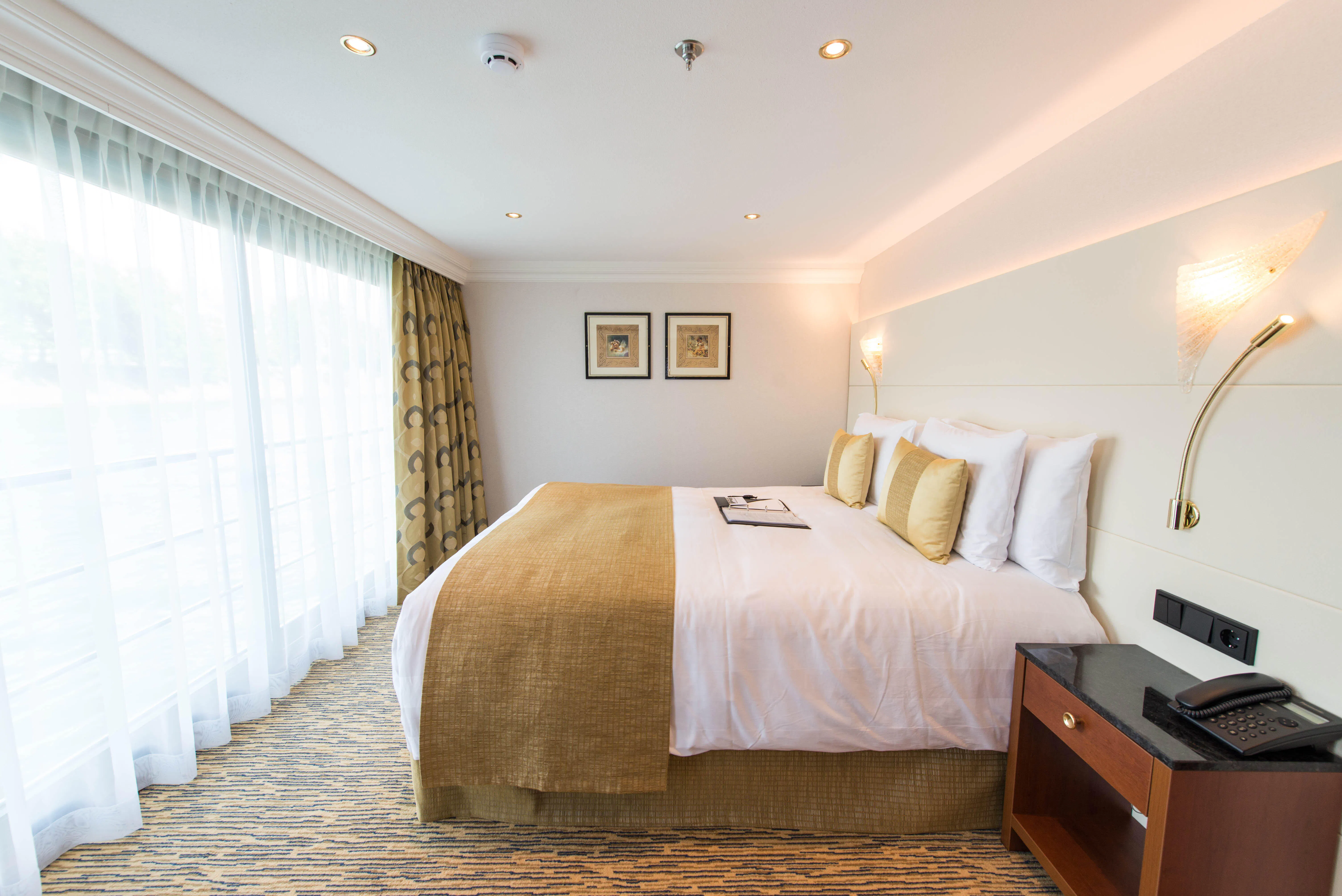ms Sapphire Cabins & Staterooms on Cruise Critic