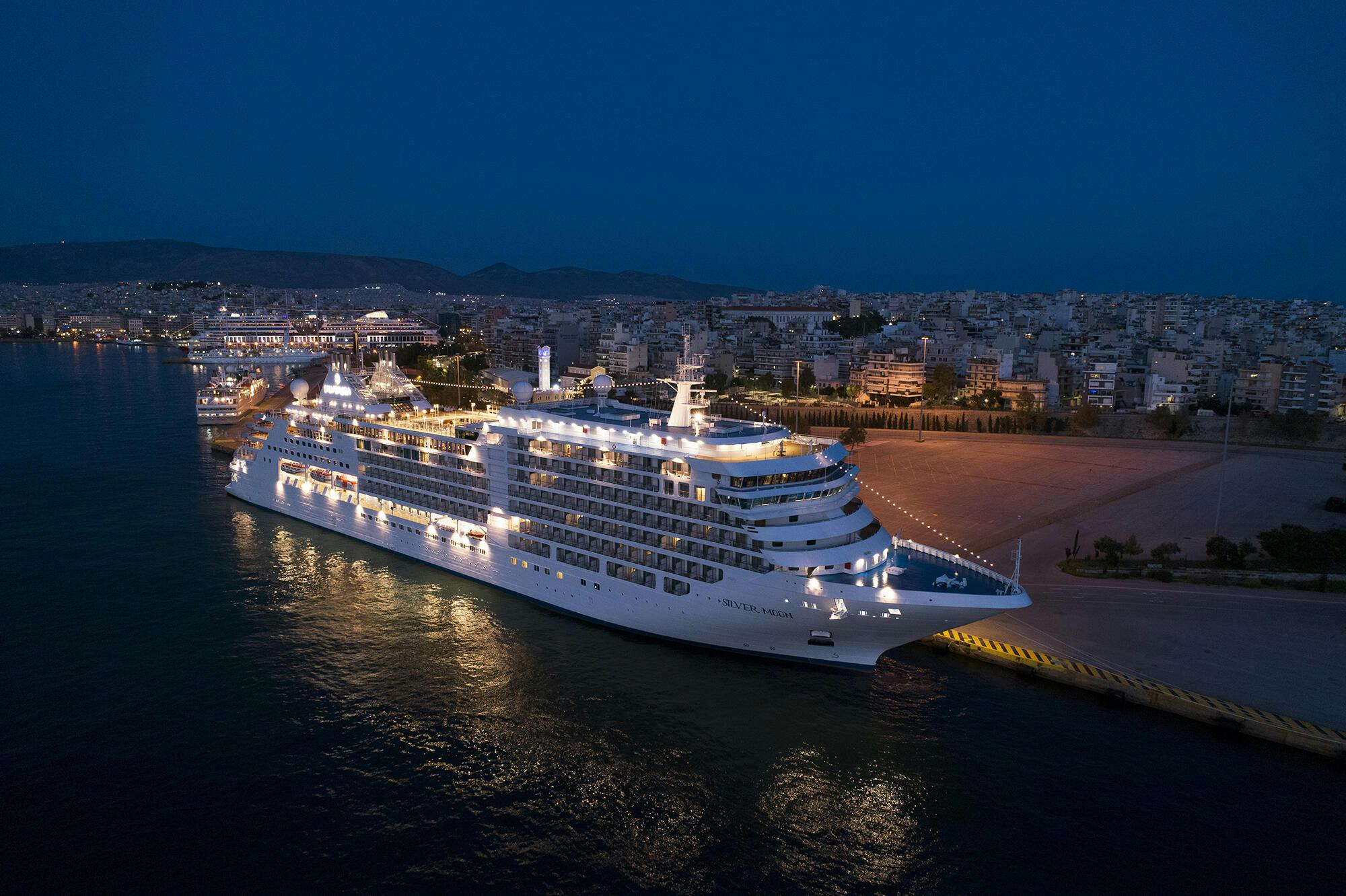 Piraeus Cruise Port and Terminal Information