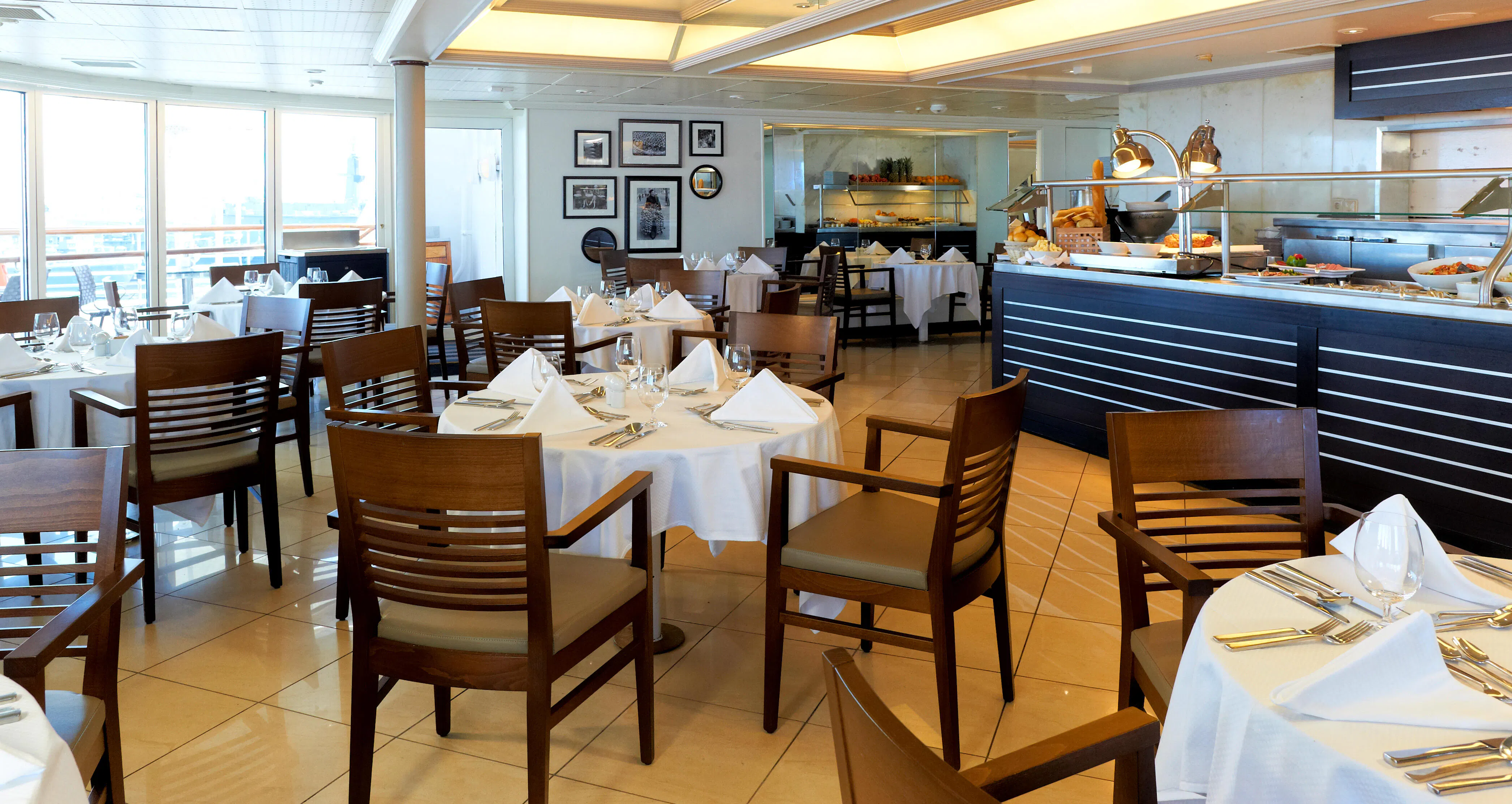 Windstar Wind Surf Cruise: Expert Review (2023)