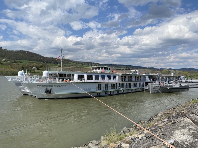 5 Reasons to Love Riverside Luxury Cruises