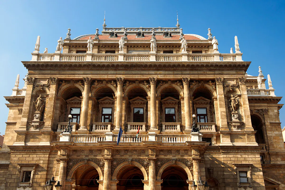 48 Hours in Budapest with Viking