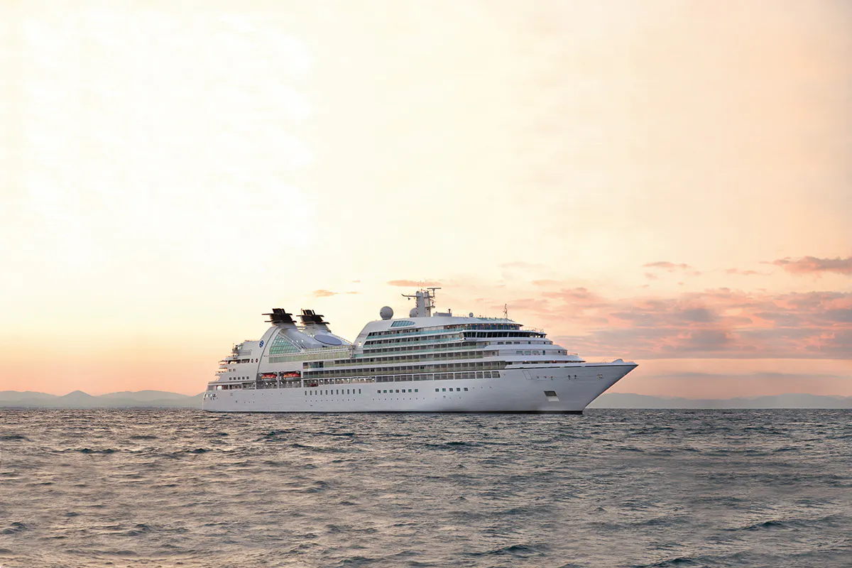 Mitsui Ocean Sakura Cruise Ship | Editor's Review