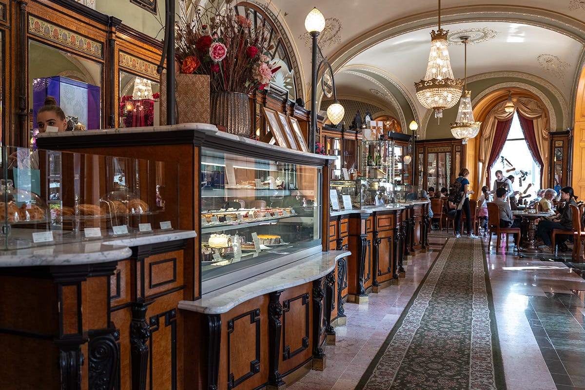 48 Hours in Budapest with Viking