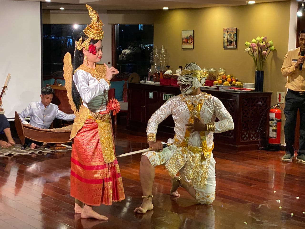 AmaWaterways AmaDara Cruise: Expert Review (2023)