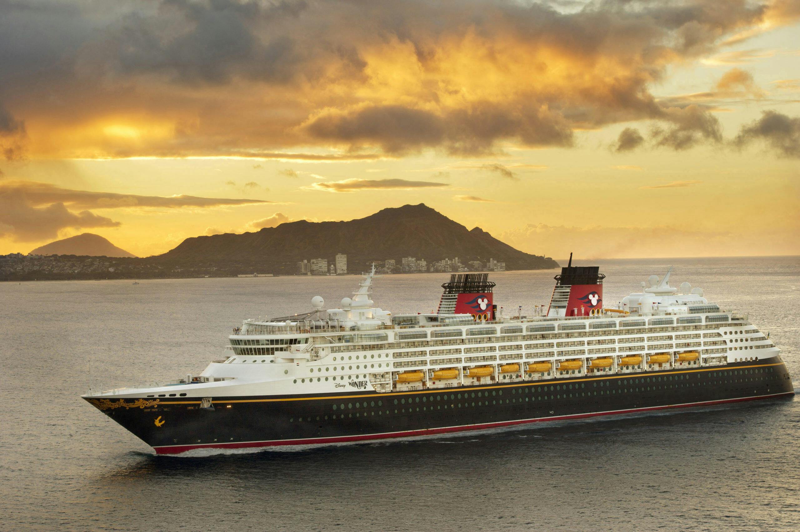 Best Time to Cruise Hawaii: A Month-by-Month Guide - Cruise Critic