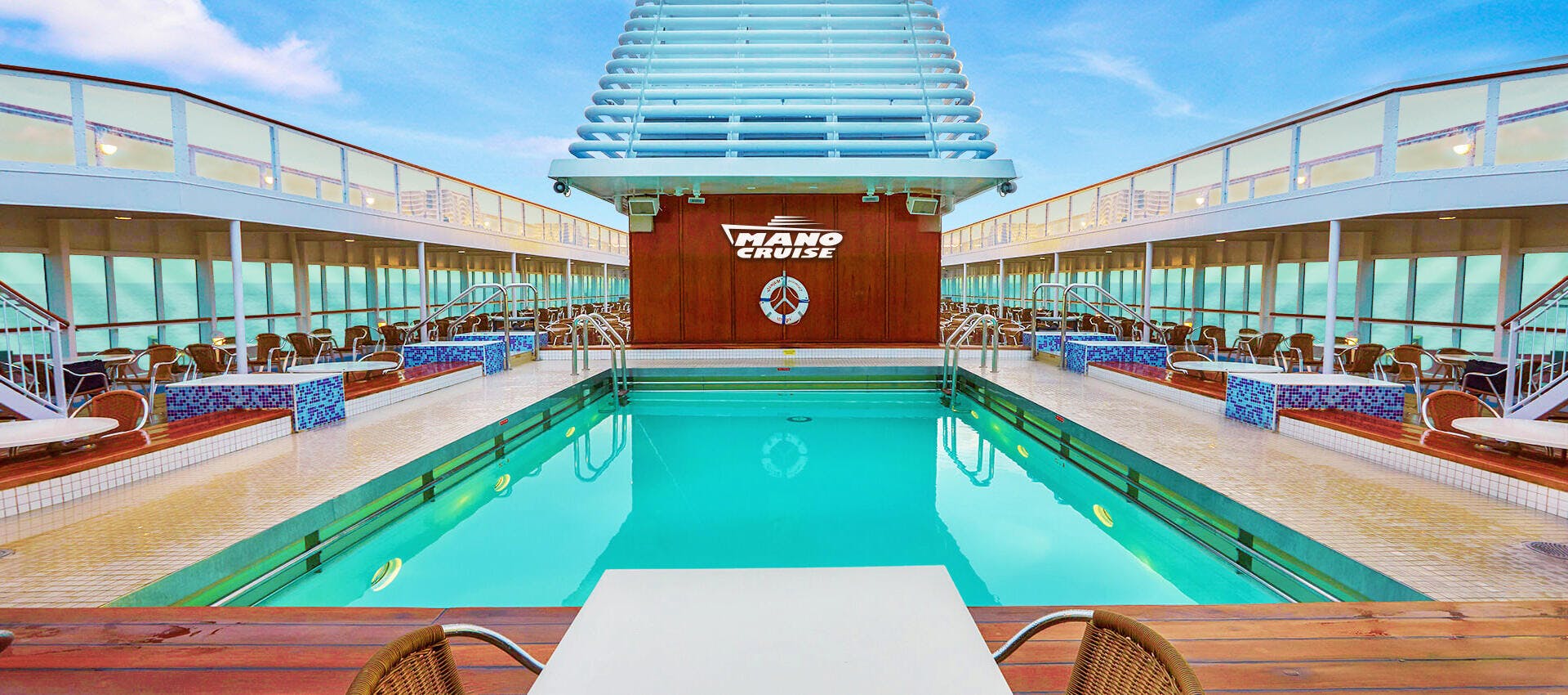 Expert Review of Crown Iris Cruise Ship