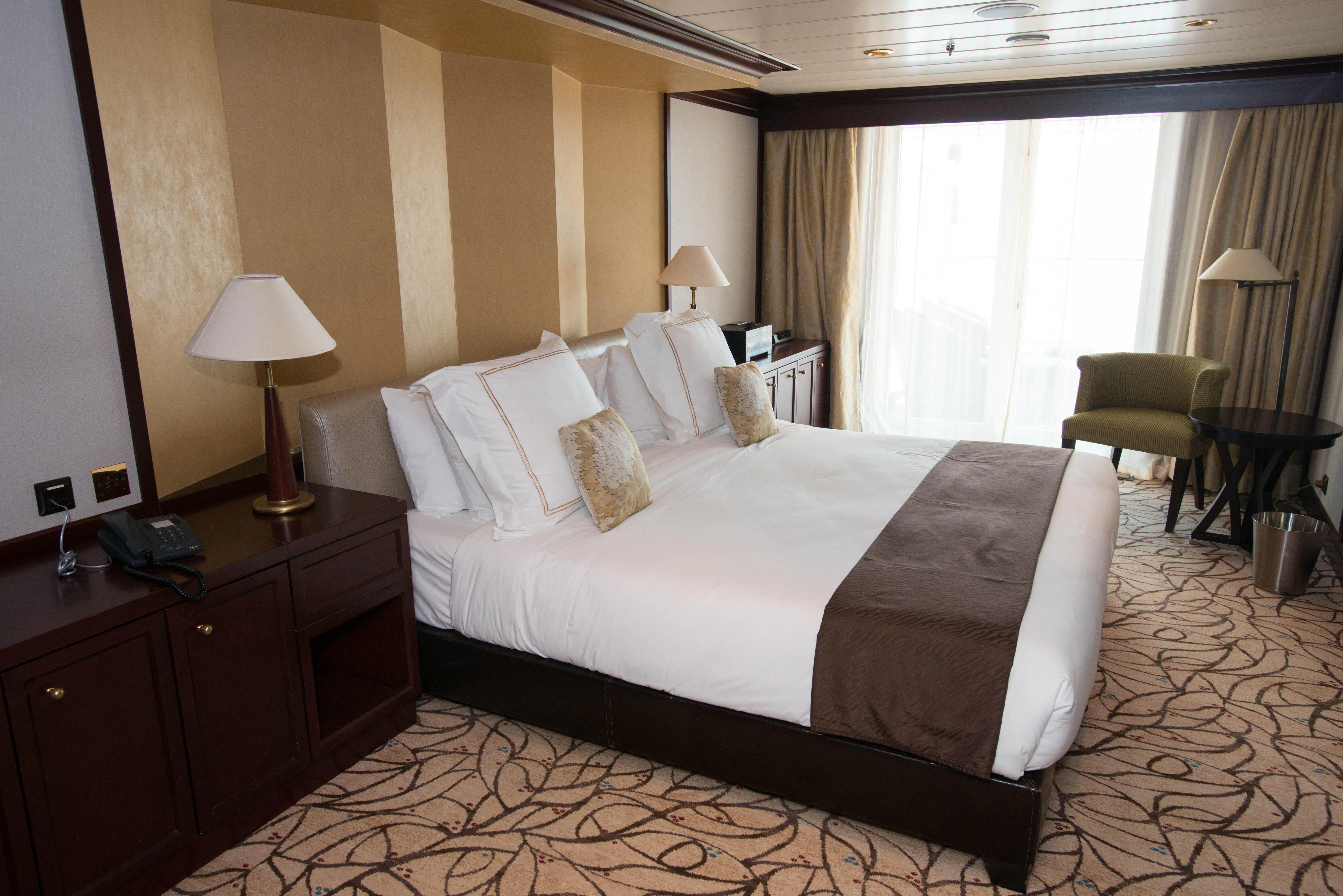 Celebrity Summit Cruise Ship | Editor's Review