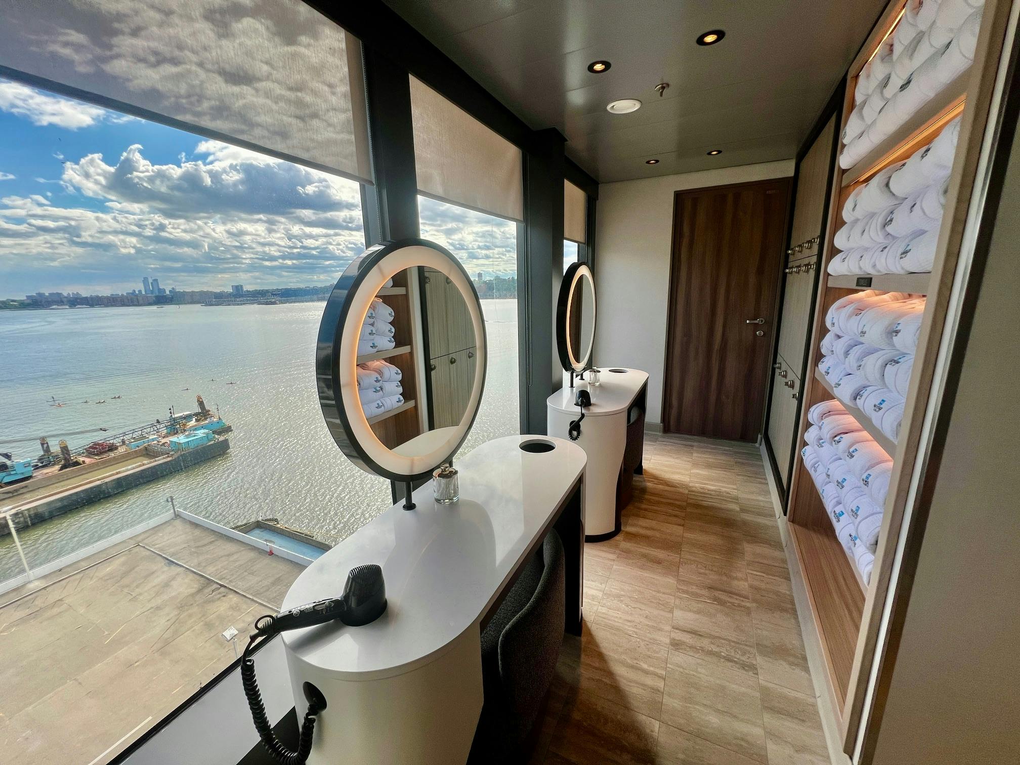 Photos of Norwegian Joy