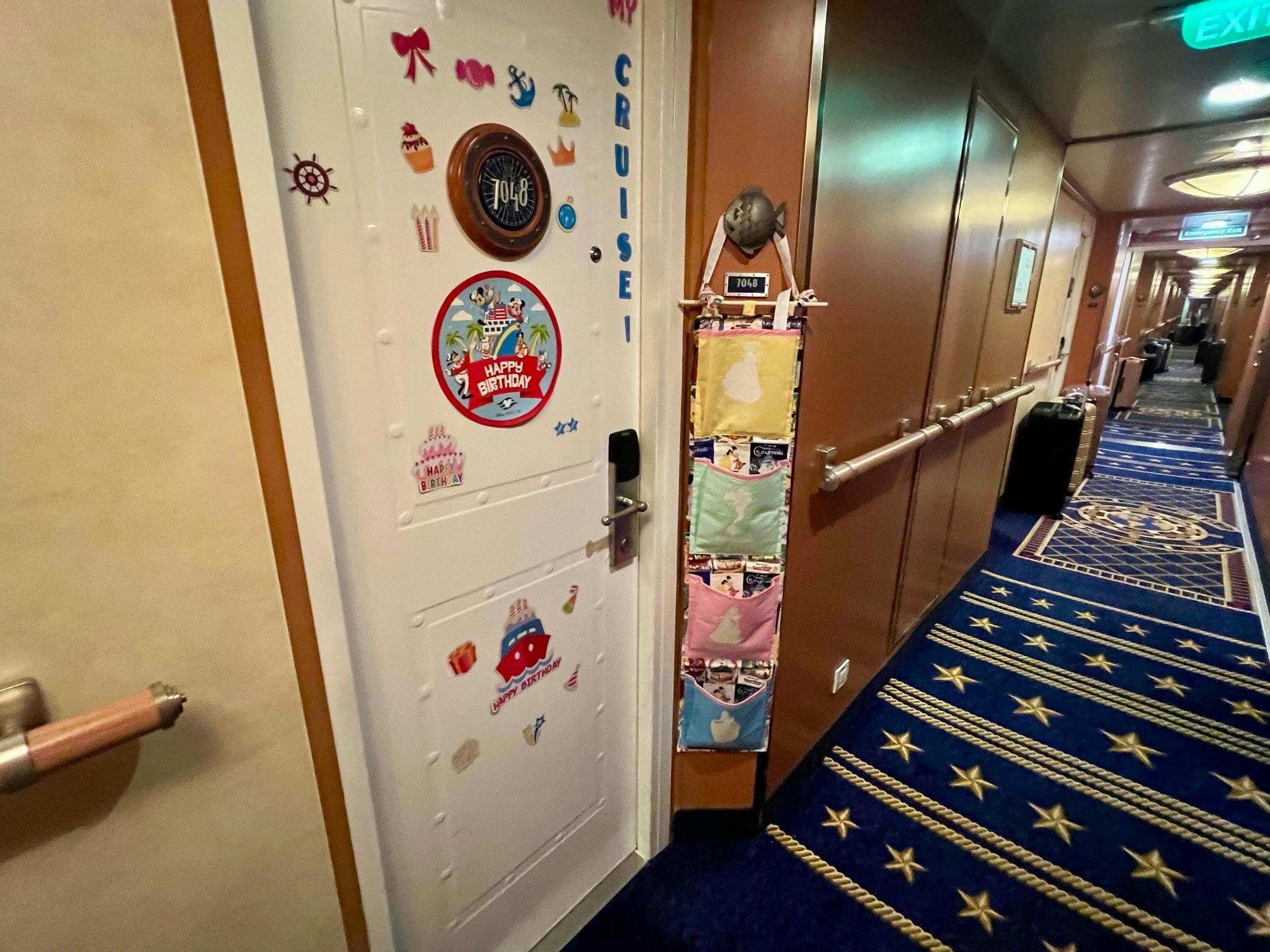 Disney Magic Cabins & Staterooms on Cruise Critic
