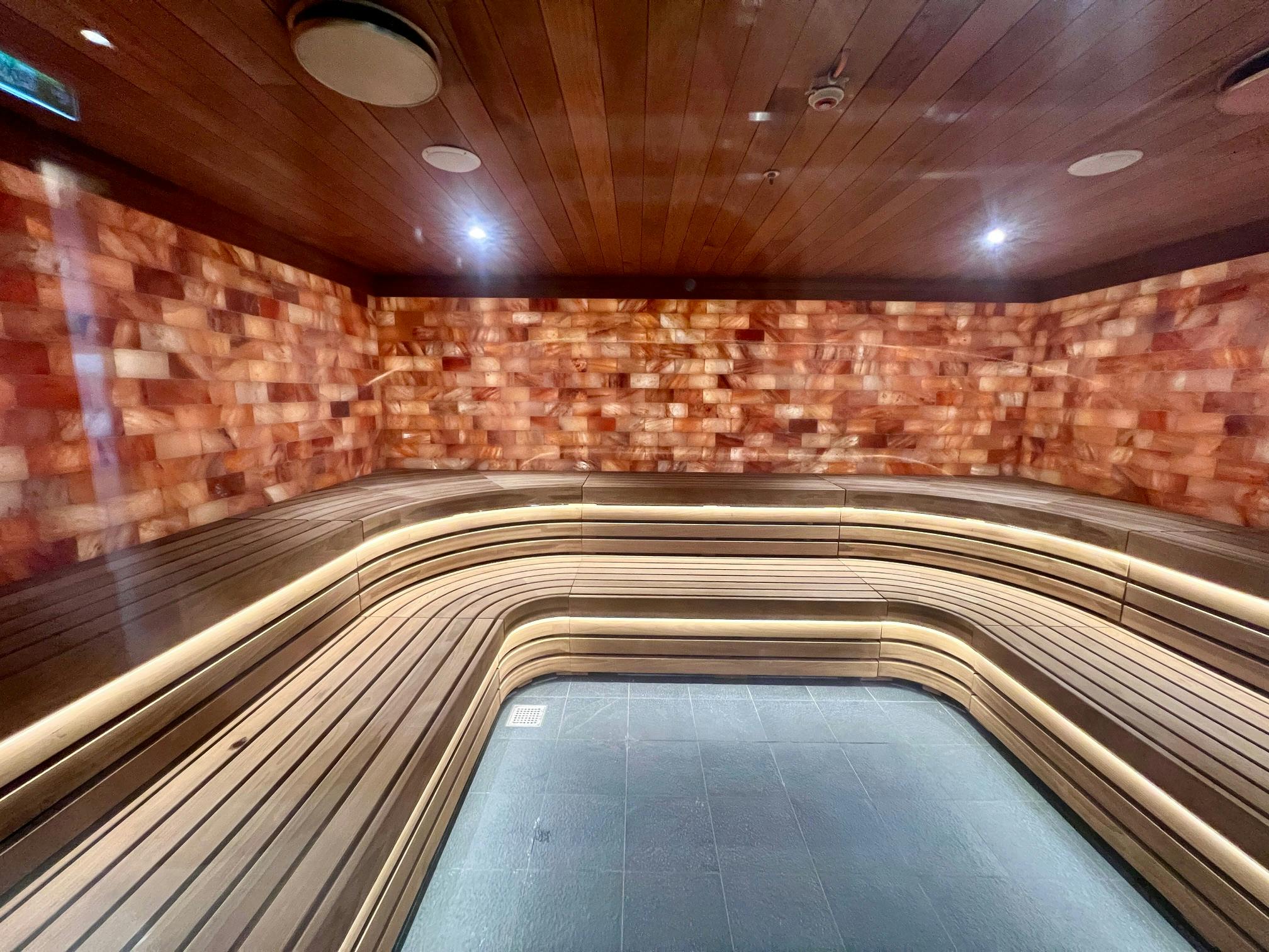 Photos of Norwegian Joy