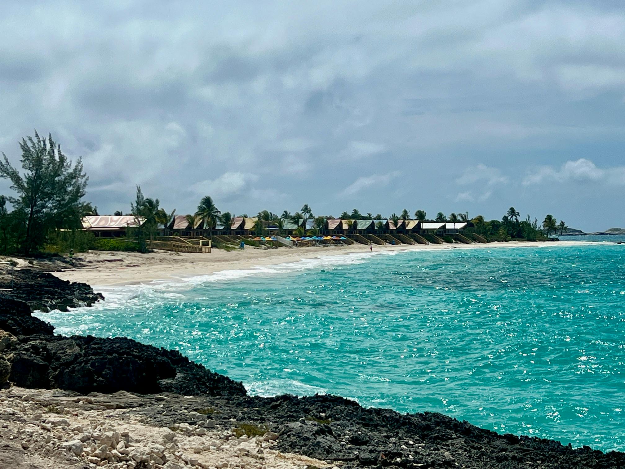 Disney Cruise Line's Castaway Cay vs. Lookout Cay at Lighthouse Point ...