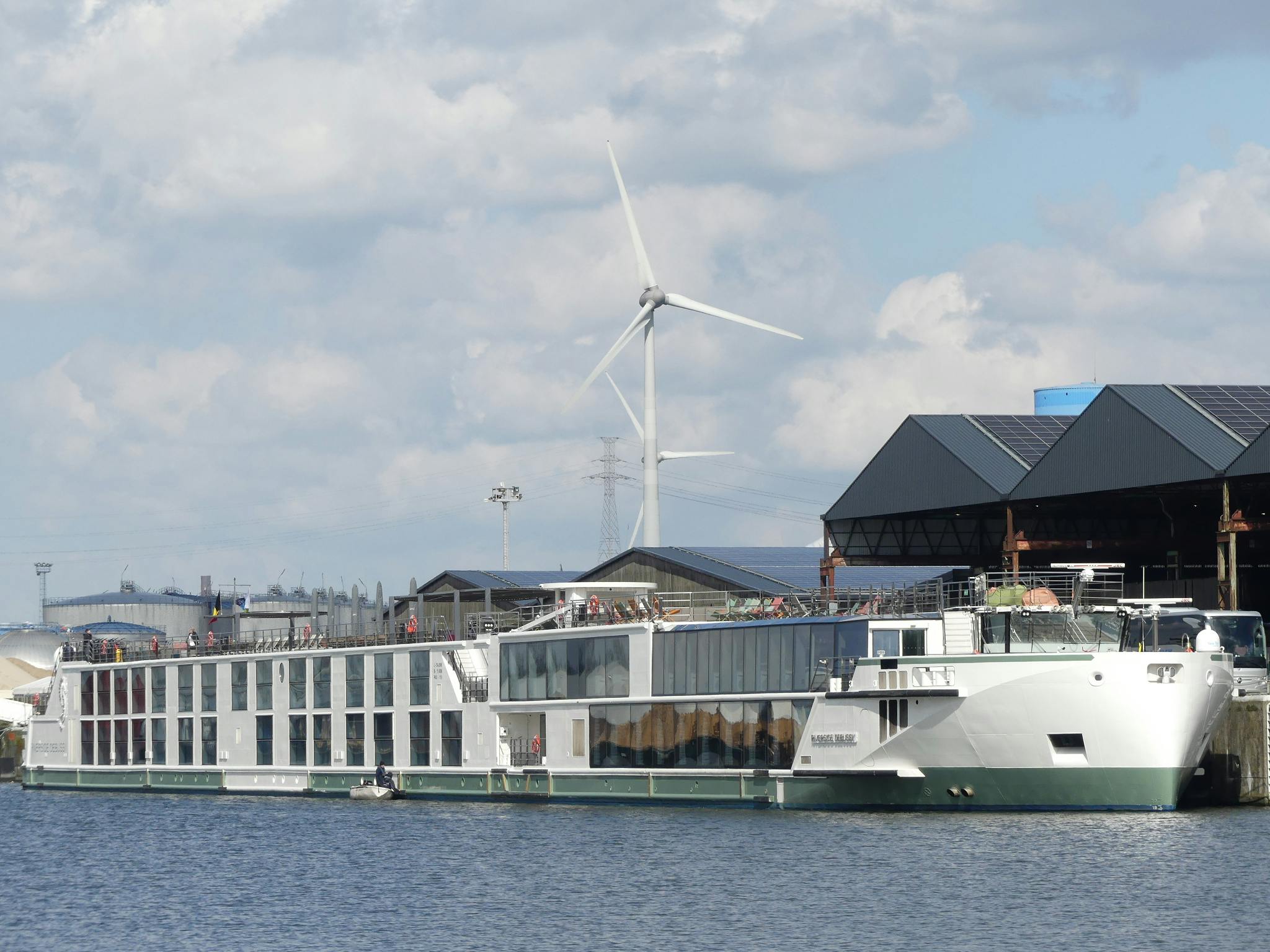 Expert Review of Riverside Debussy River Cruise Ship