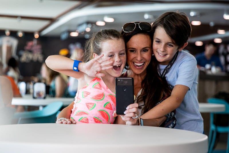 Video: Princess Cruises' Ocean Medallion is Family Friendly