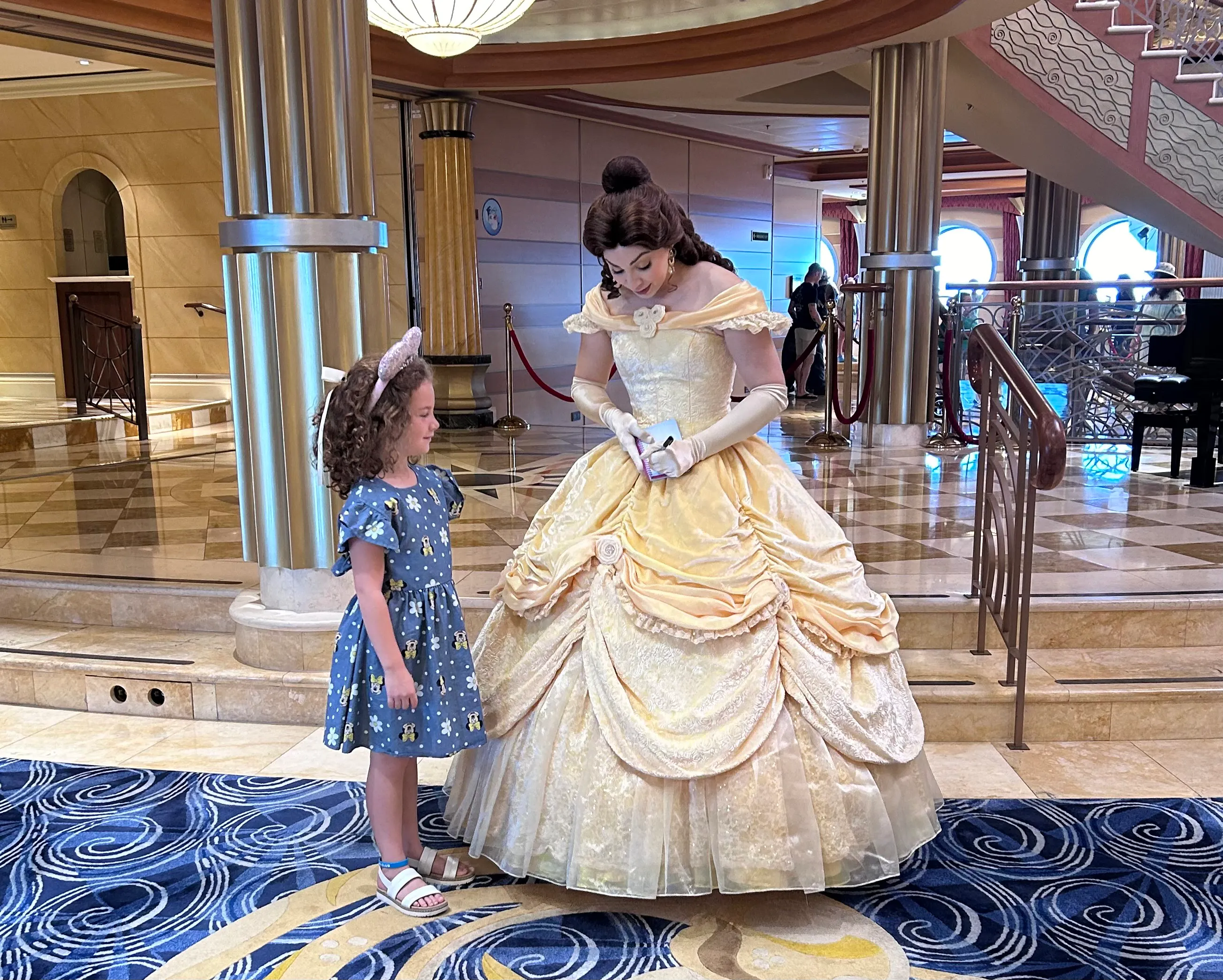 Disney World vs. a Disney Cruise: A Comparison
