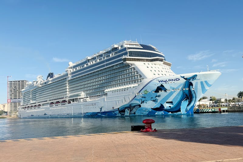 Cruise Critic Cruises: Product Designer Jamie Denke Sails on Norwegian ...