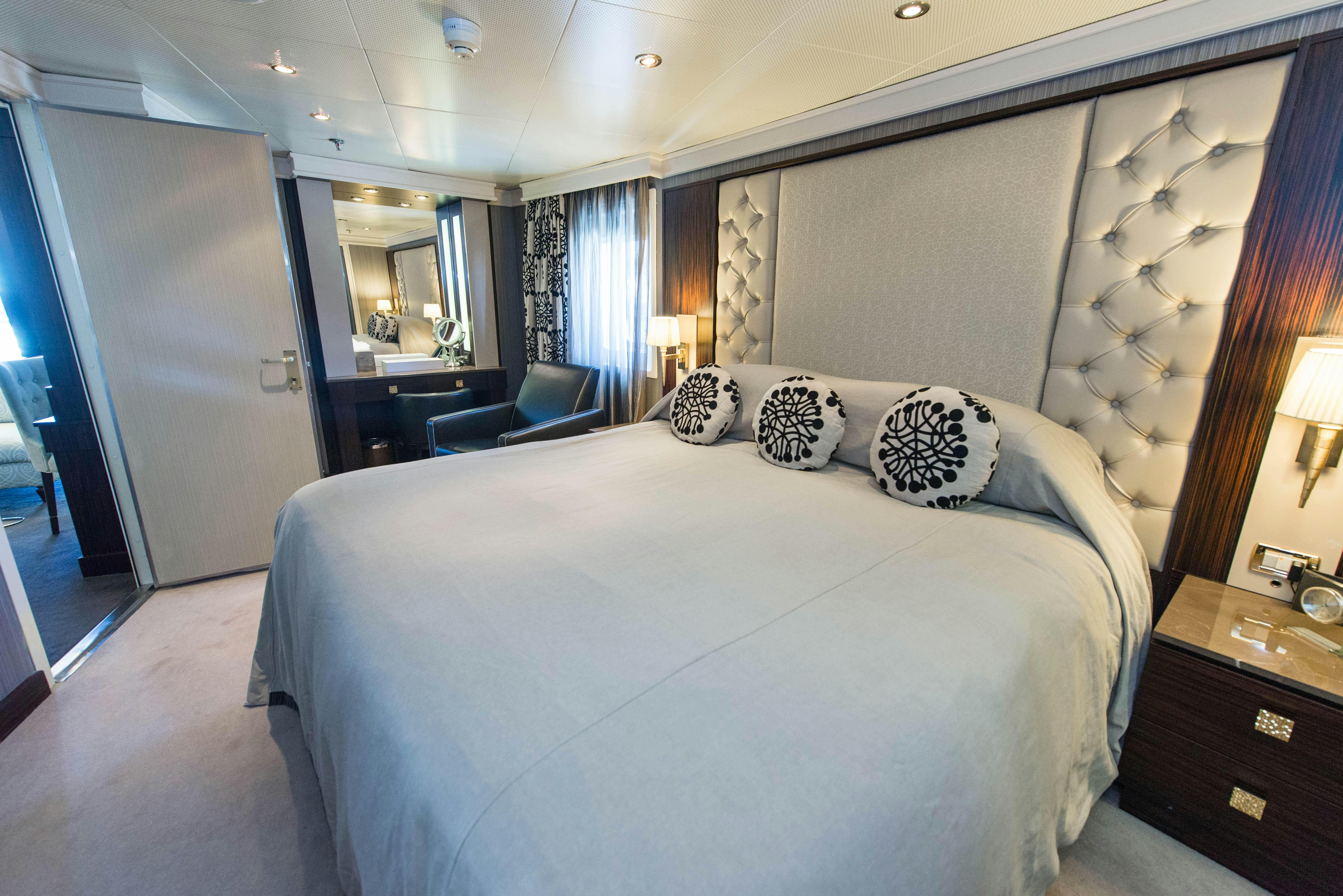 Seven Seas Navigator Cabins & Staterooms on Cruise Critic