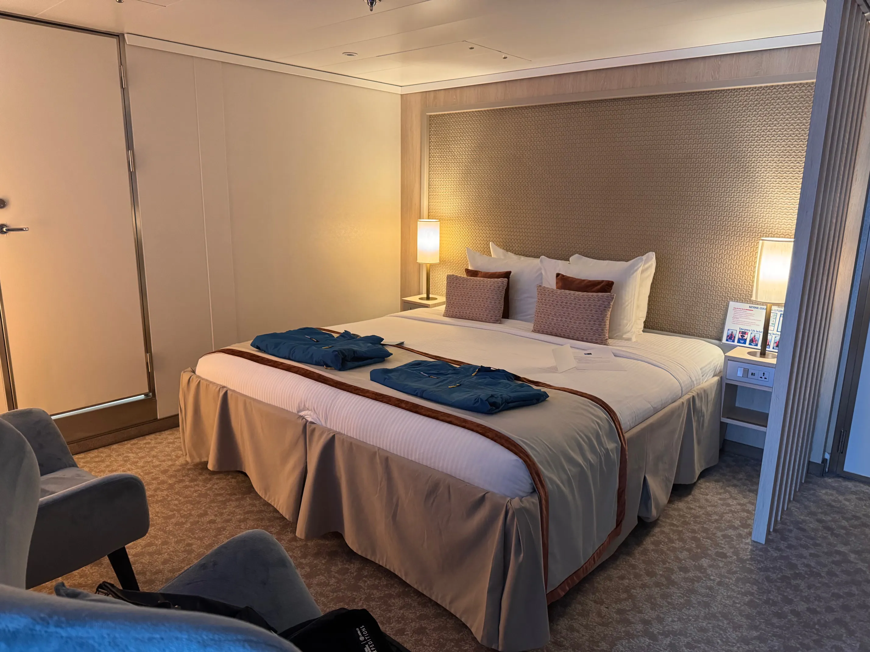 Lindblad Expeditions National Geographic Explorer Cabins & Staterooms ...