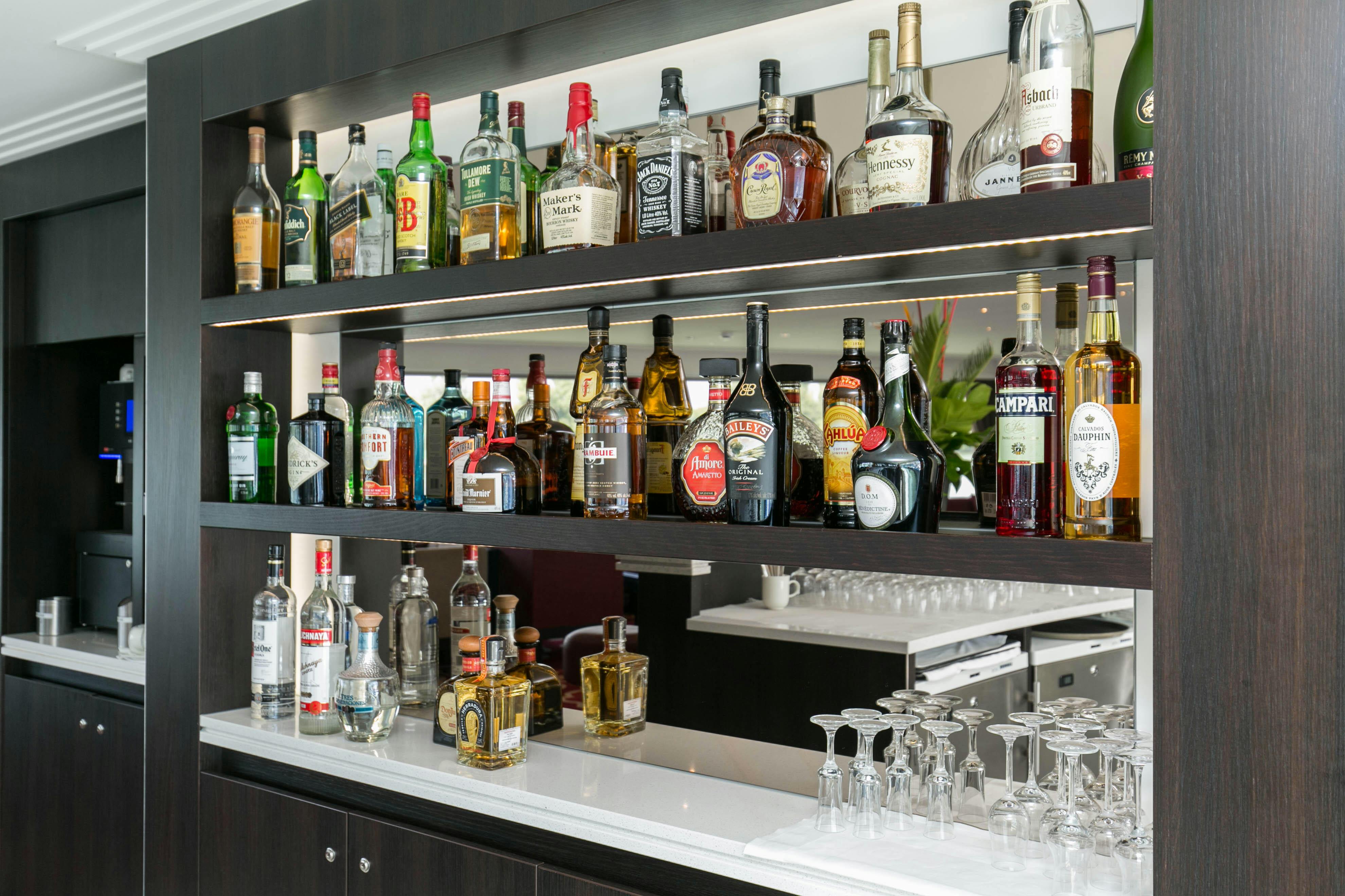 Cruise Lines That Include Alcohol In Their Fares