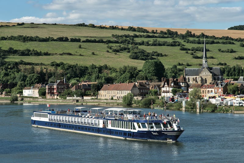 Bizet Cruise: Expert Review (2023)