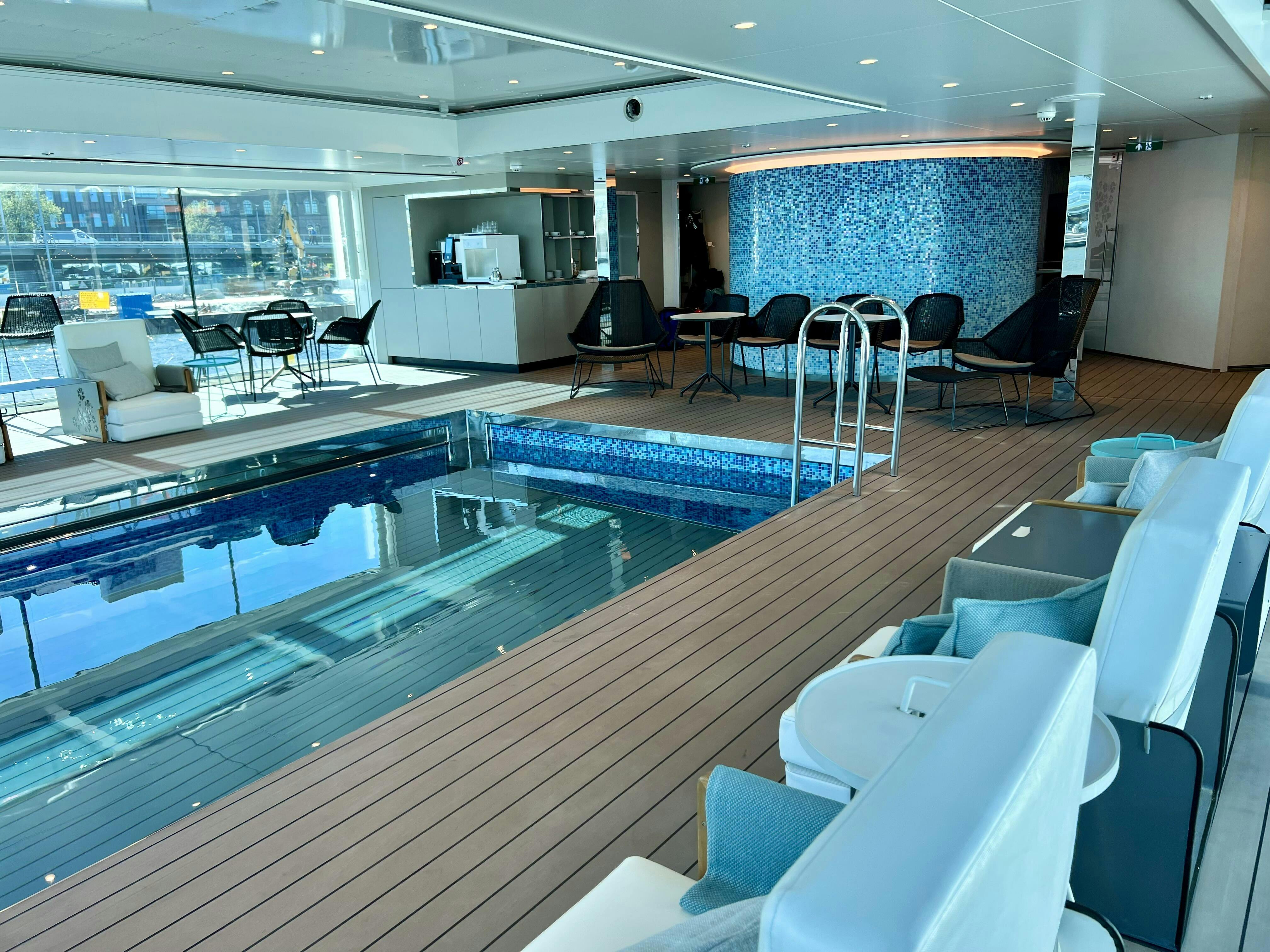 Emerald Luna Cruise Ship Review - Cruise Critic