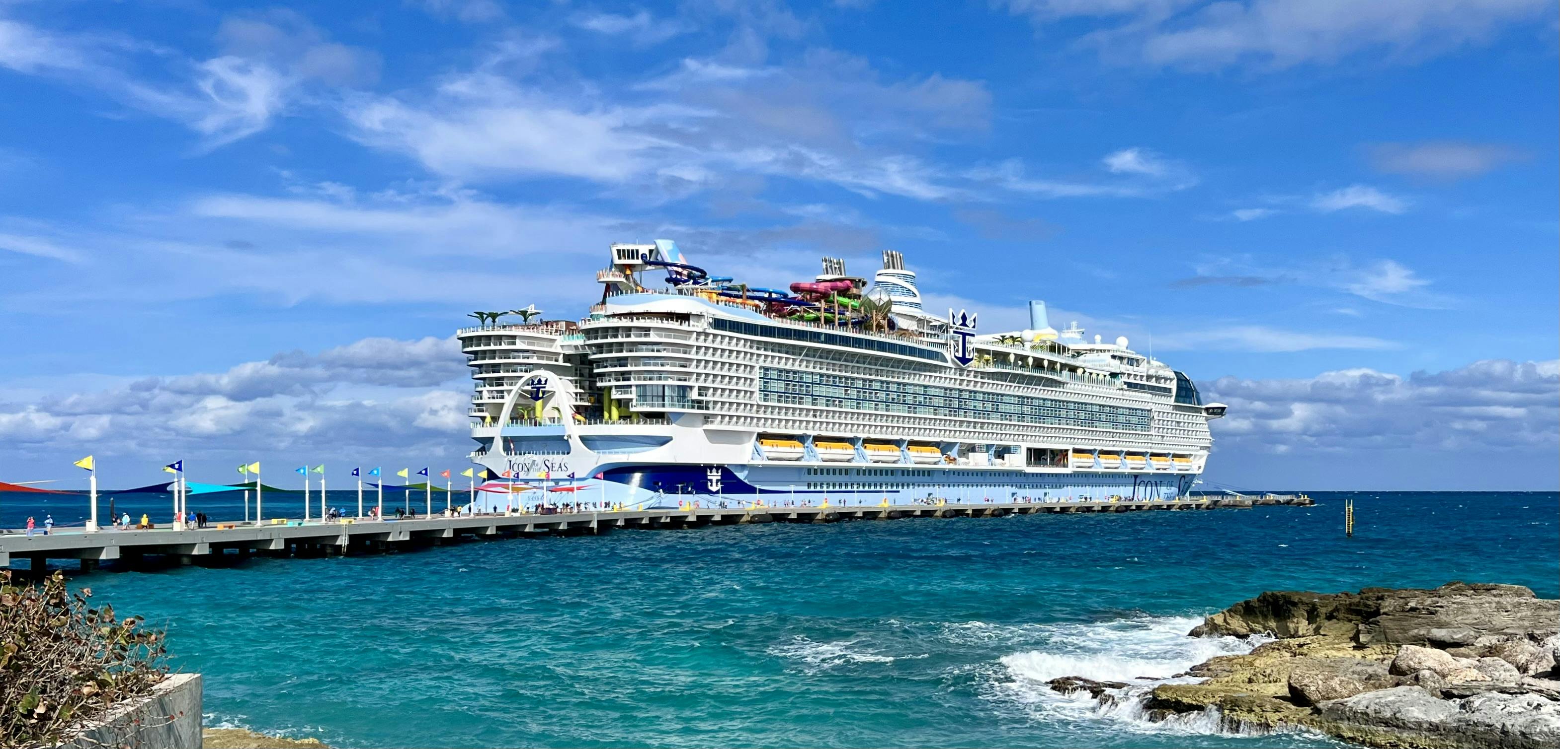 Icon vs Utopia: Which Ship is Right For You