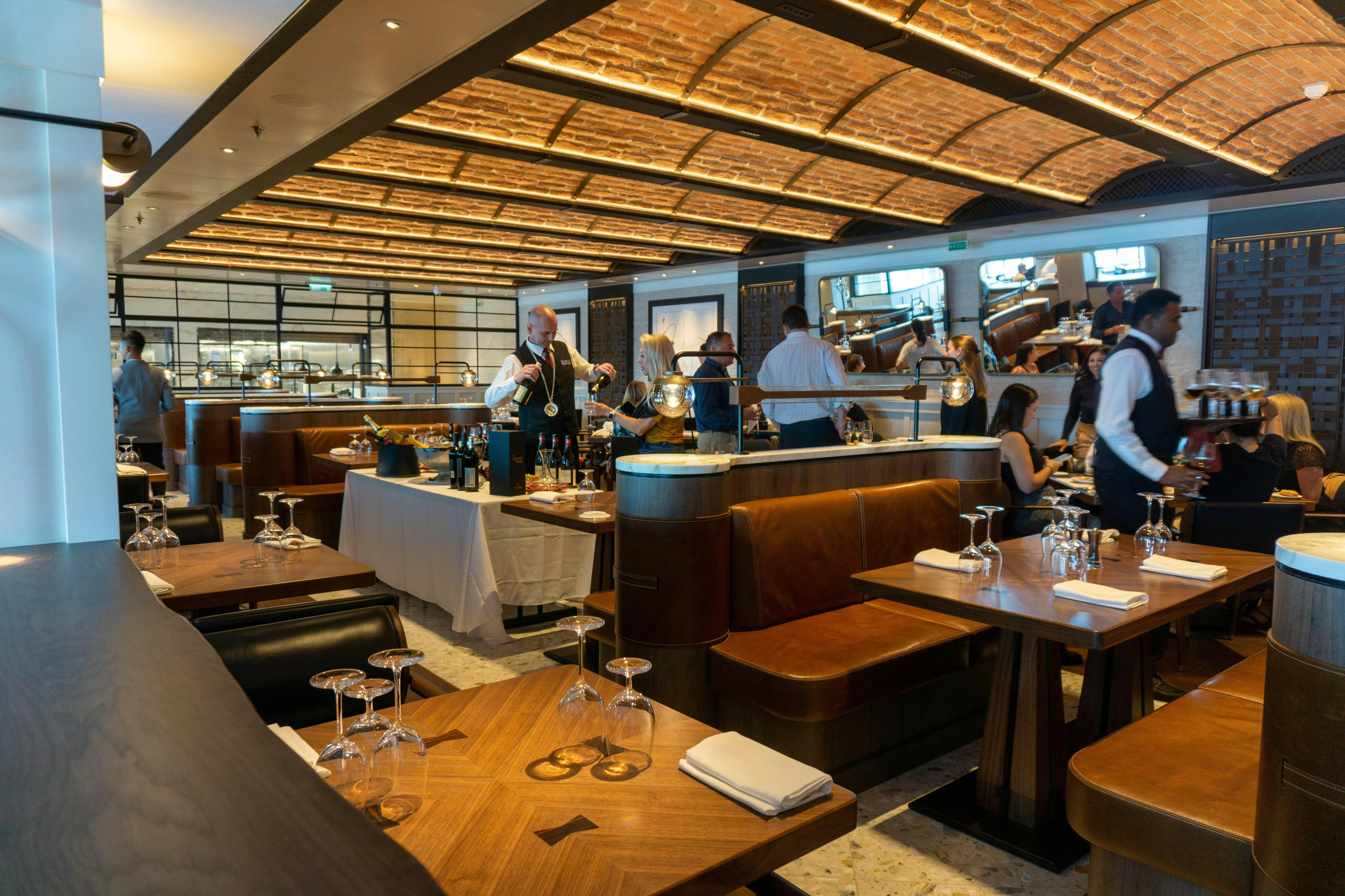 Jacques Restaurant Makes Oceania Comeback