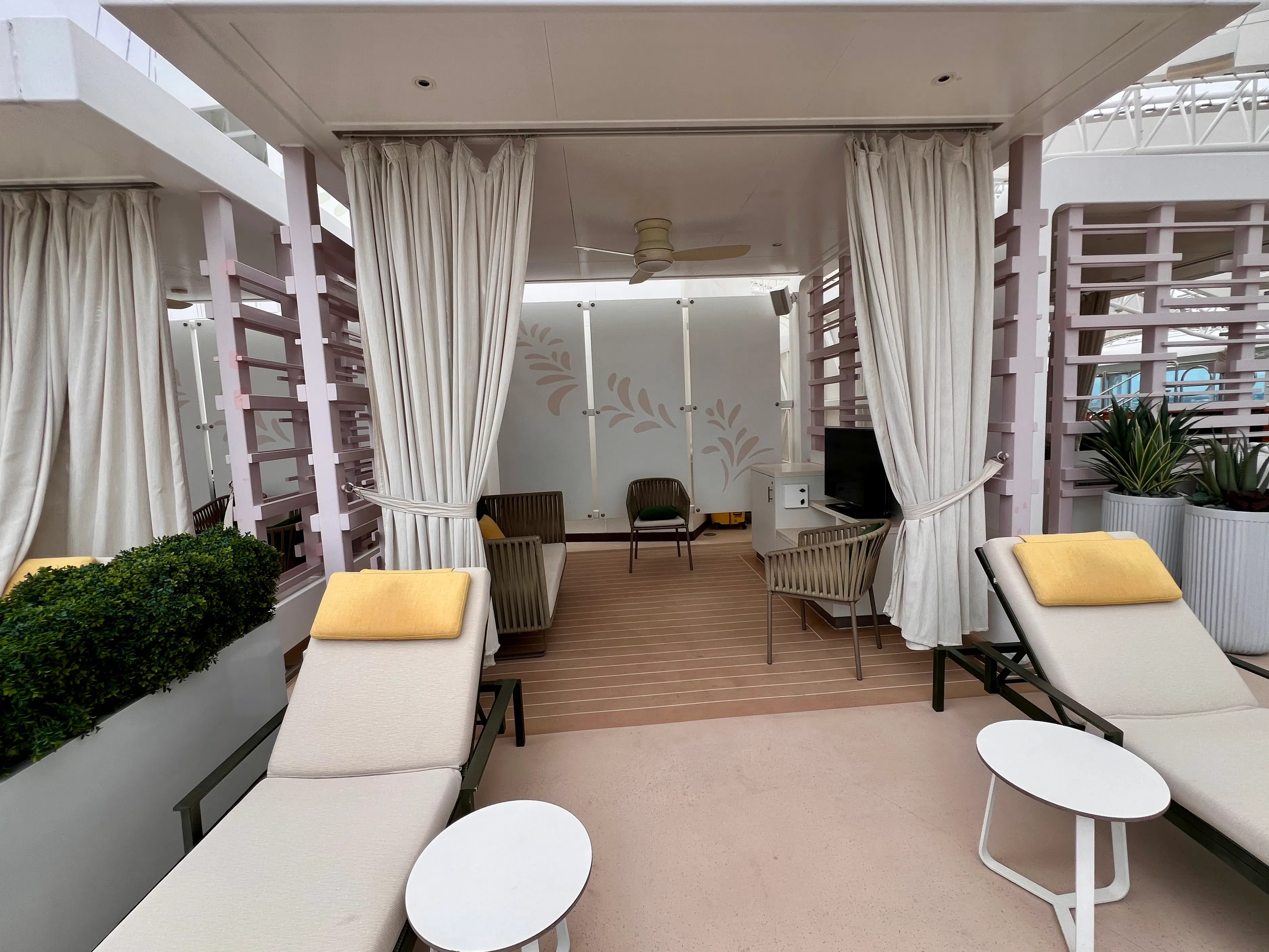 Looking for things to do on Enchanted Princess? See what cruise experts ...