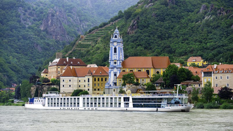 Travelmarvel Sapphire Cruise: Expert Review (2023)