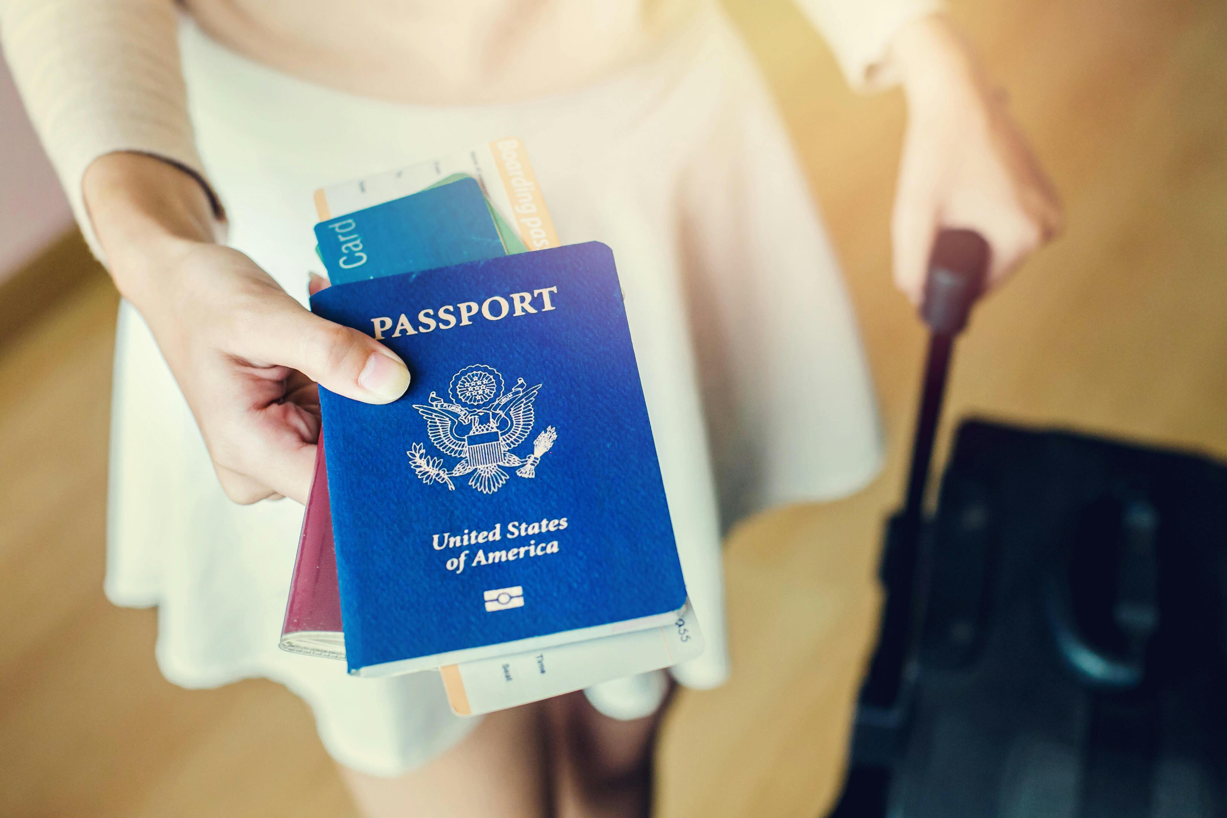 7 Tips to Ease Your Way Through Customs