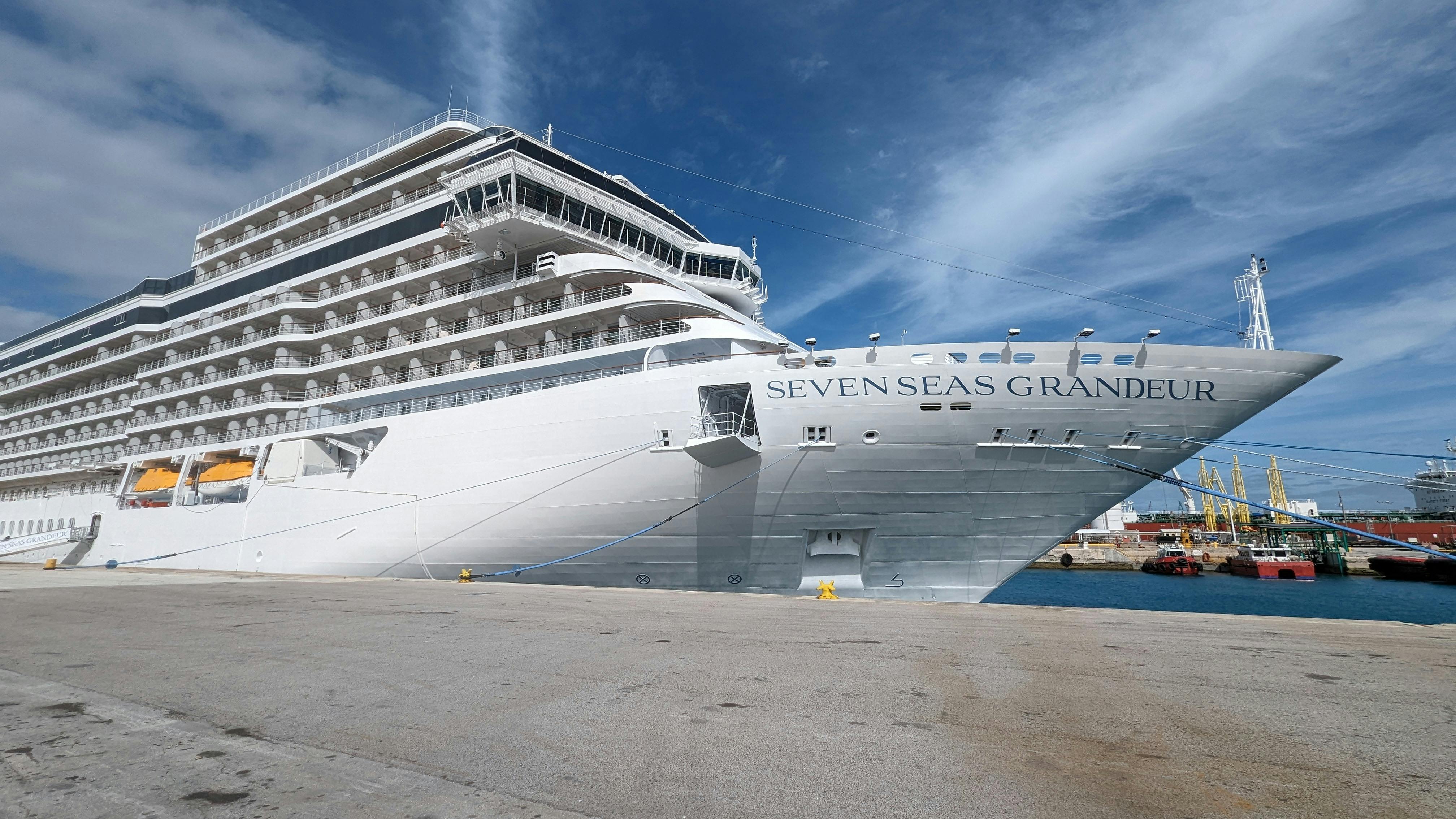Who is New Luxury Cruise Ship Seven Seas Grandeur For?