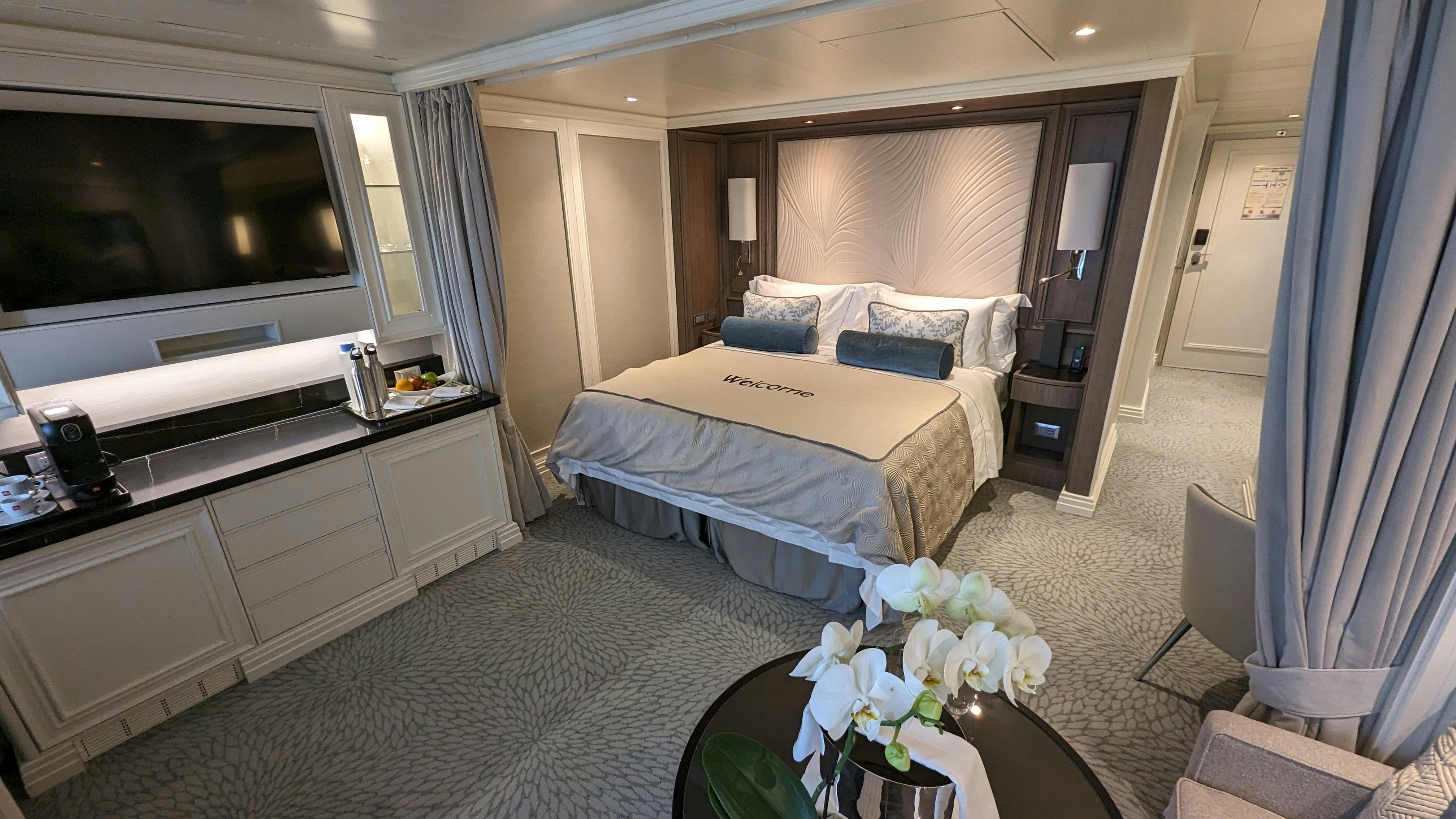 Who is New Luxury Cruise Ship Seven Seas Grandeur For?