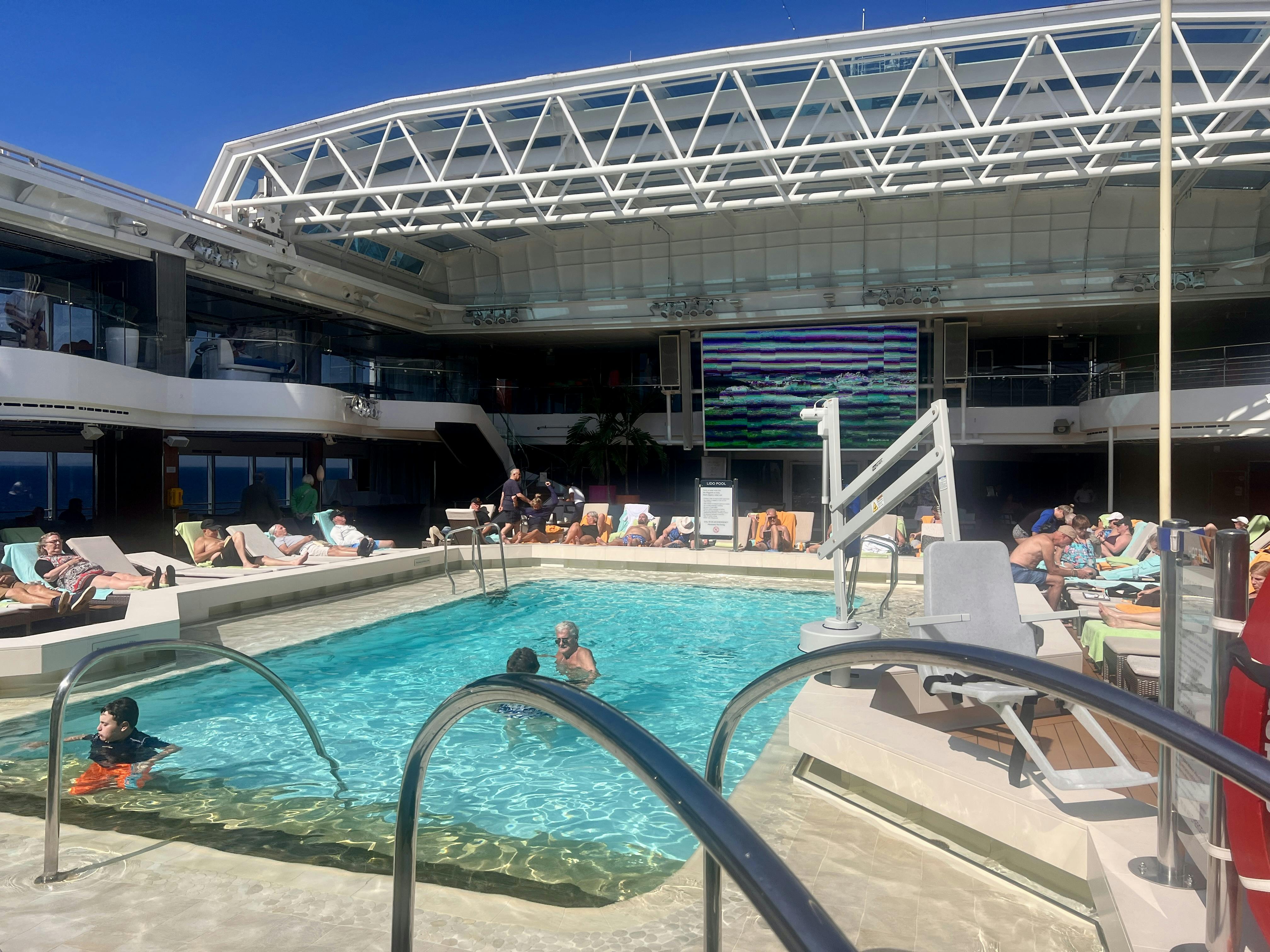 Holland America Nieuw Statendam Cruise Ship: Review, Photos & Departure ...
