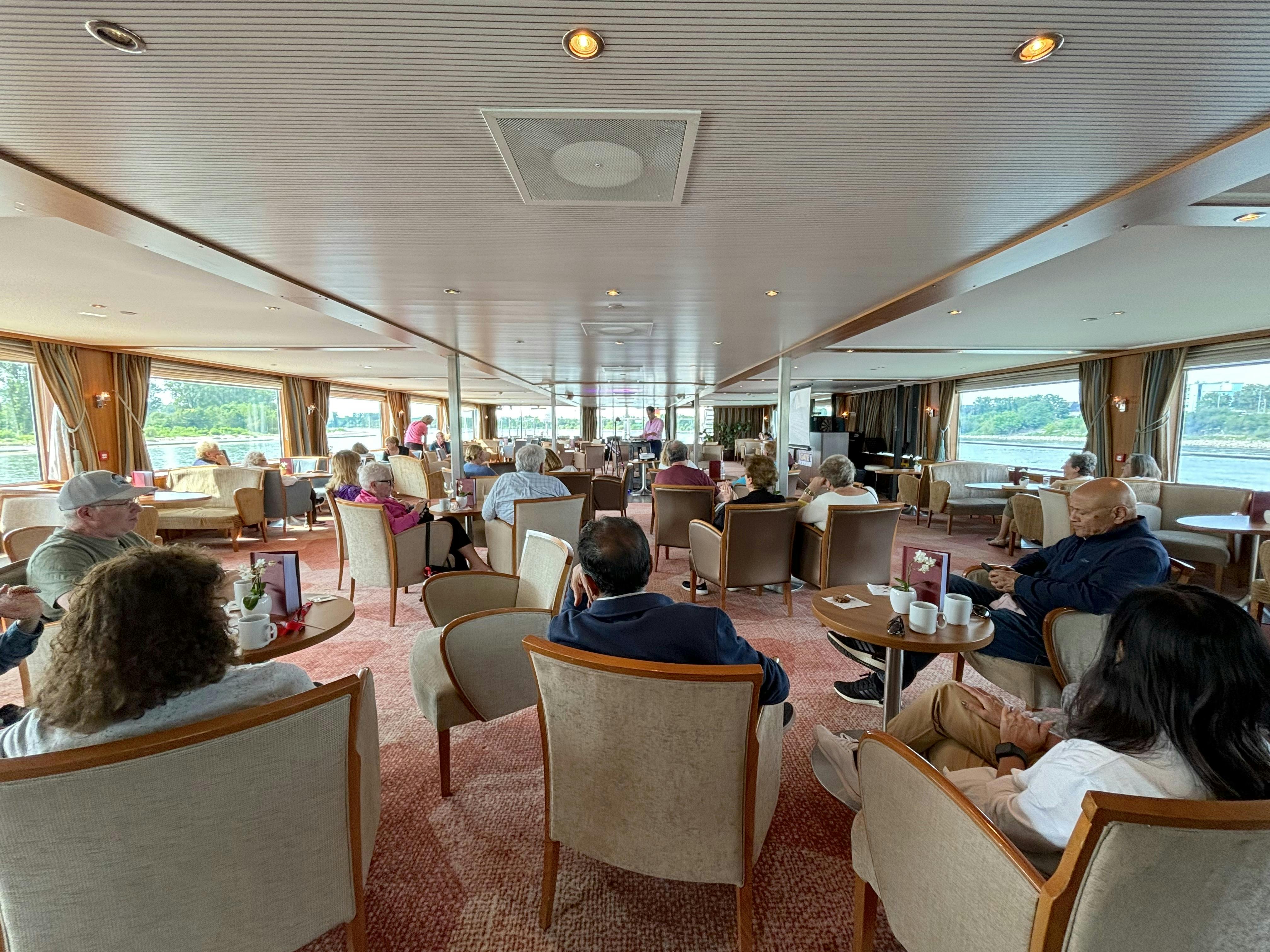 Gate 1 Travel Monarch Baroness Expert Review