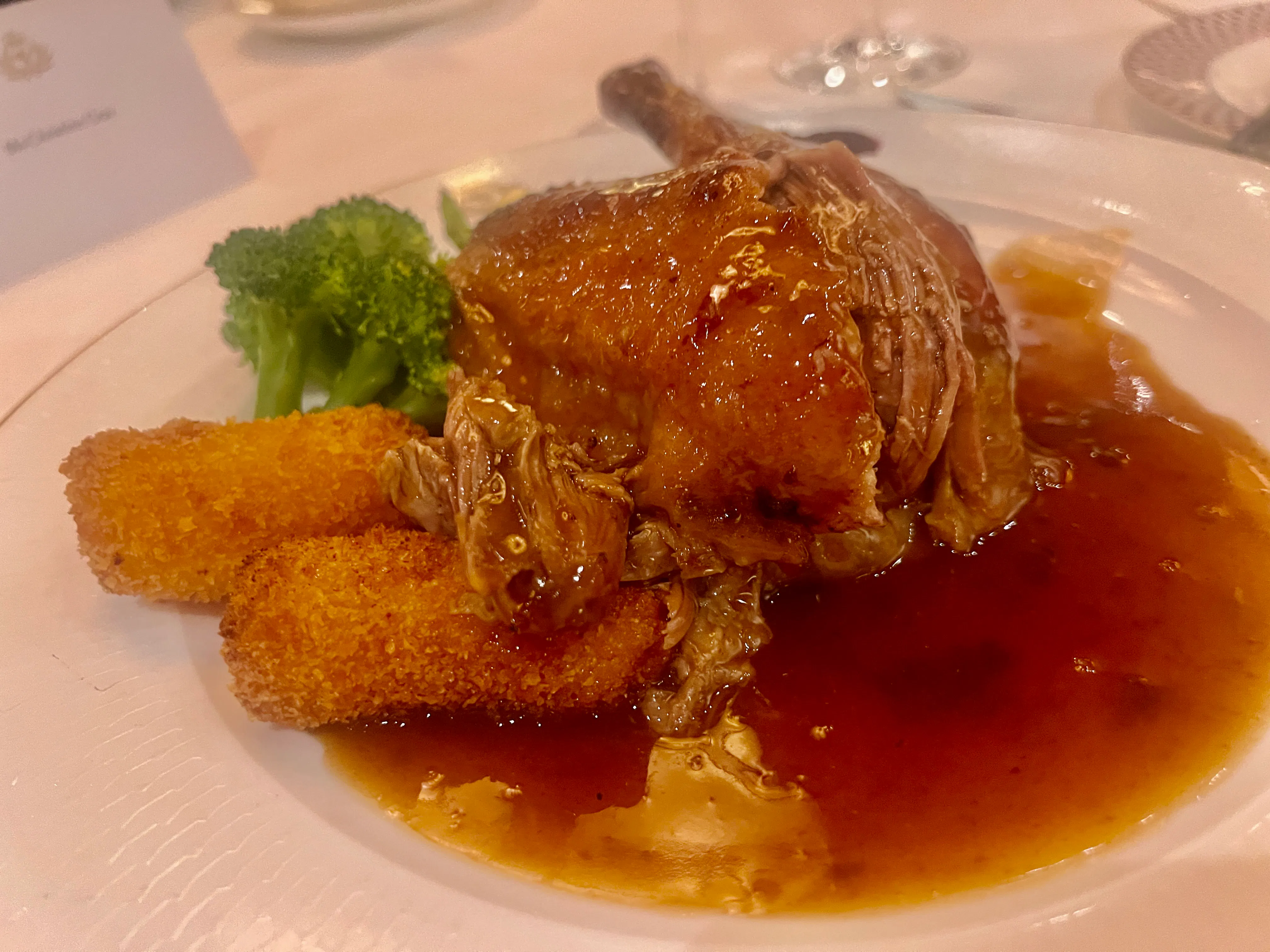 Cunard Queen Elizabeth Dining & Food | Editor's Review