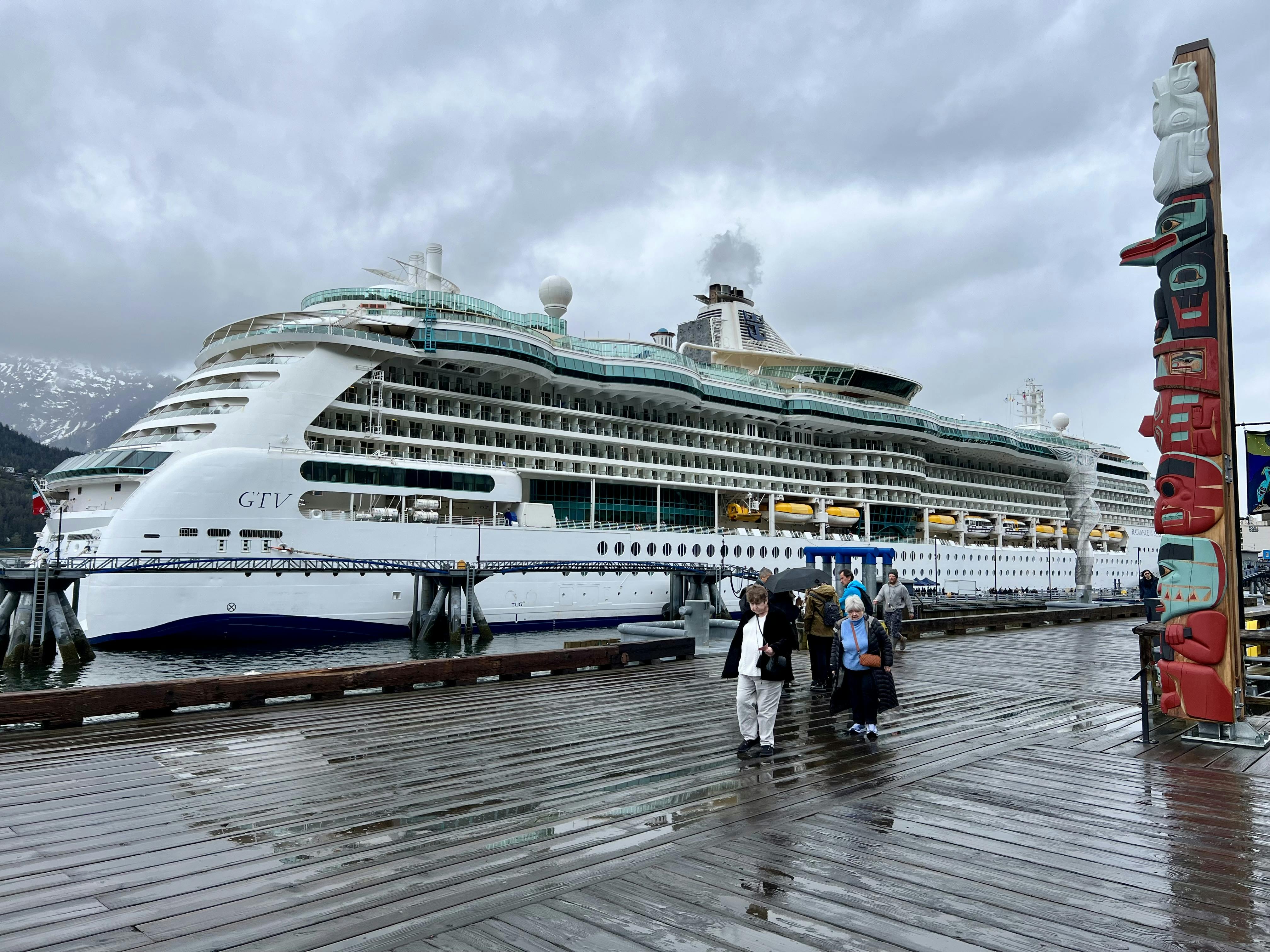 What to Expect on a Cruise: How to Disembark the Ship