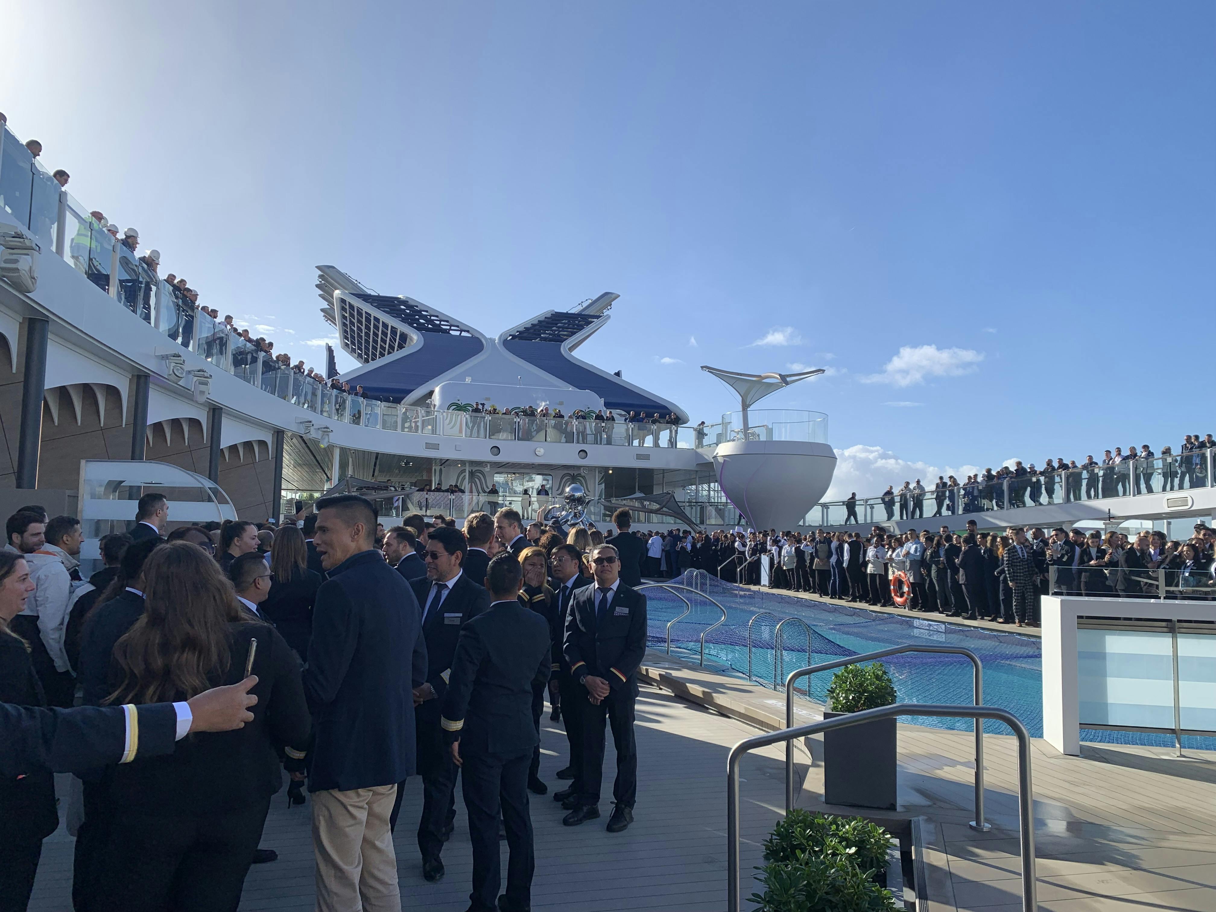 Photos of Celebrity Ascent