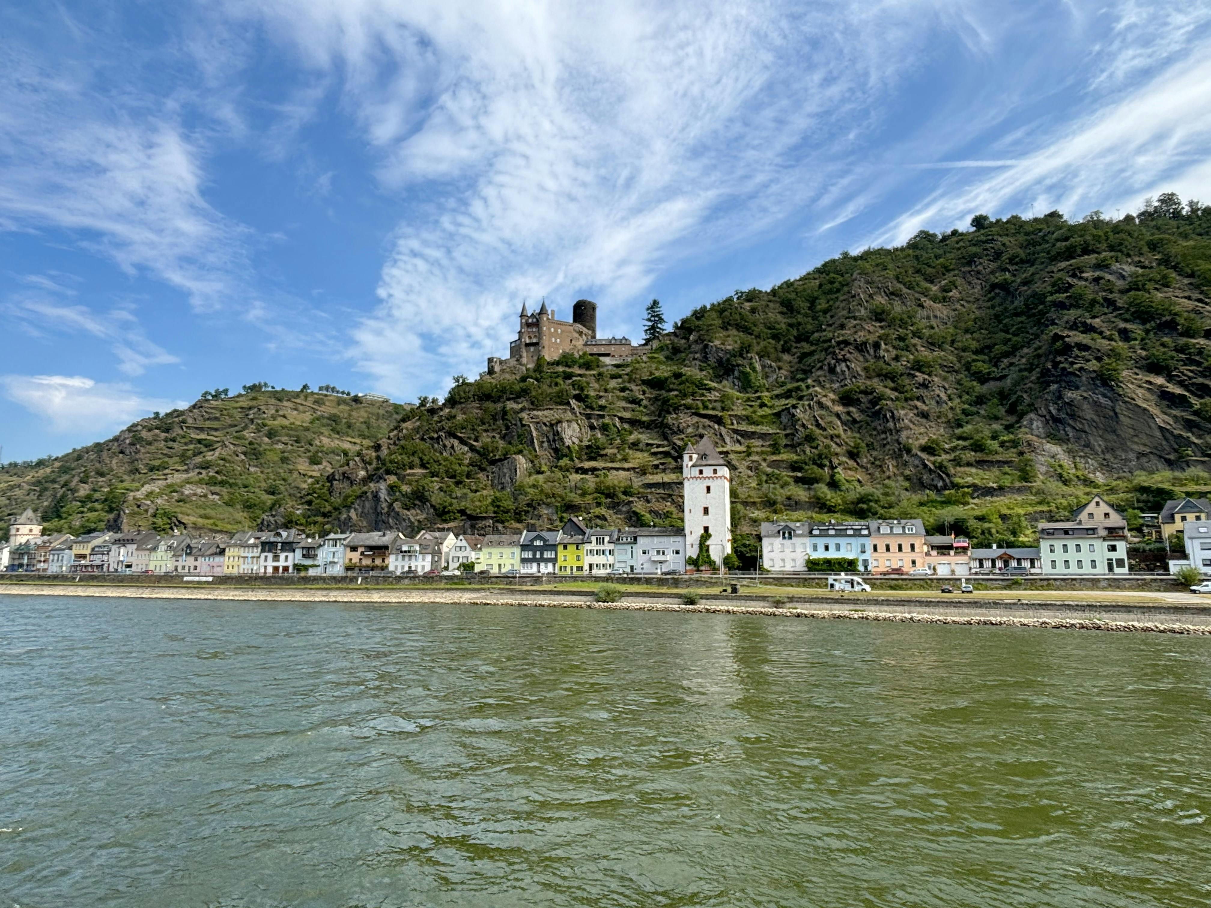 Gate 1 Travel Monarch Baroness Expert Review