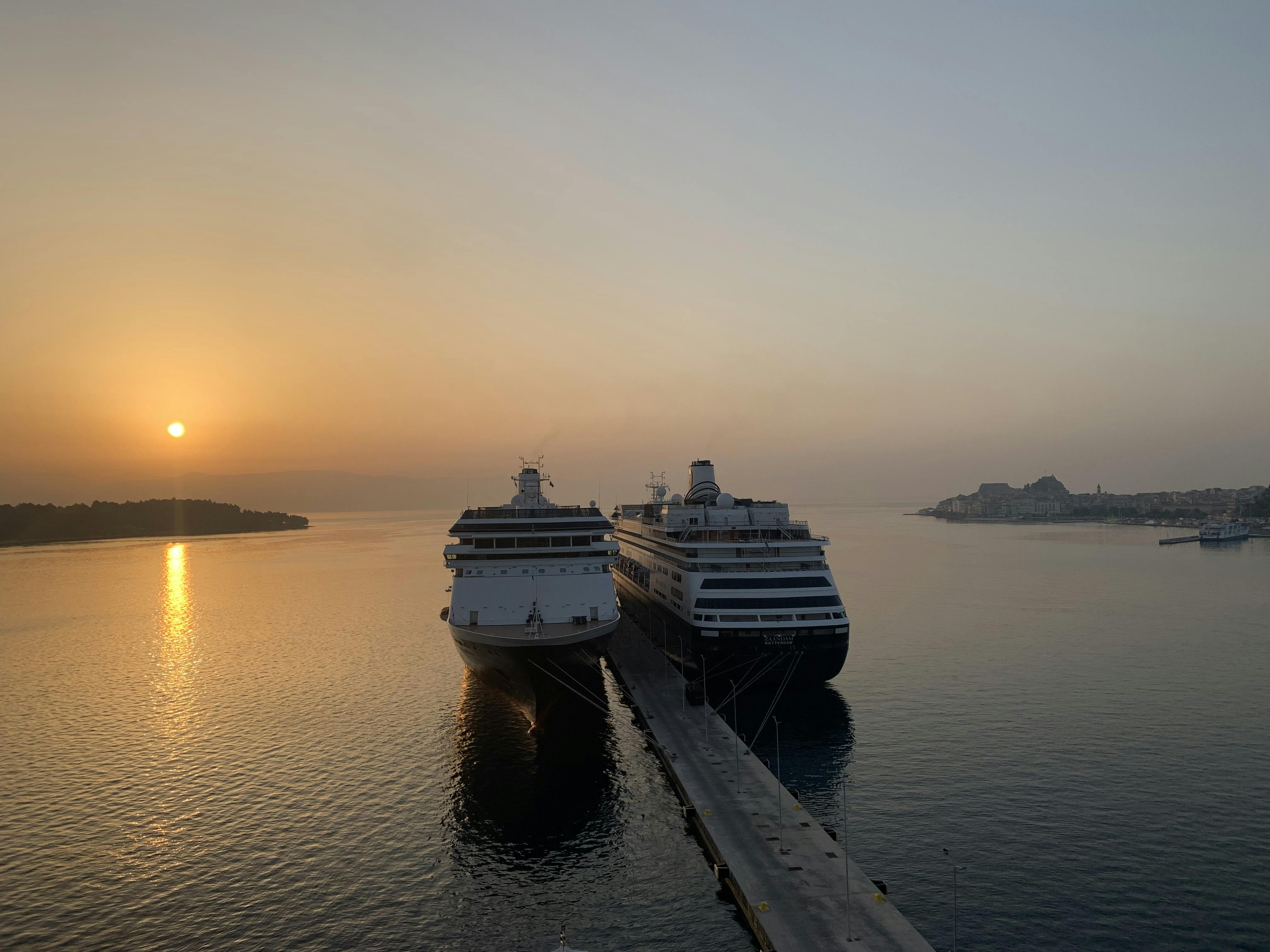 These Are the Best and Worst Holland America Ships, According to Recent ...