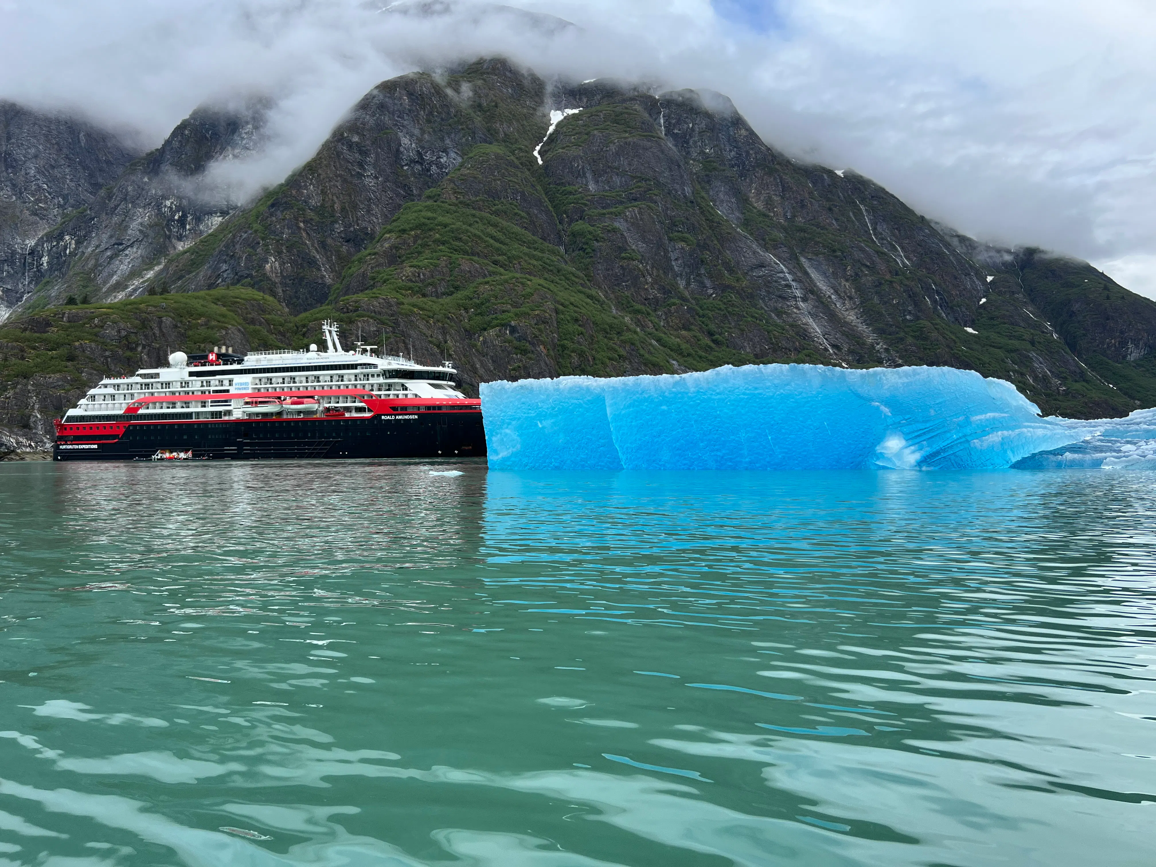 HX Takes Hybrid Approach to Expedition Cruising in Alaska