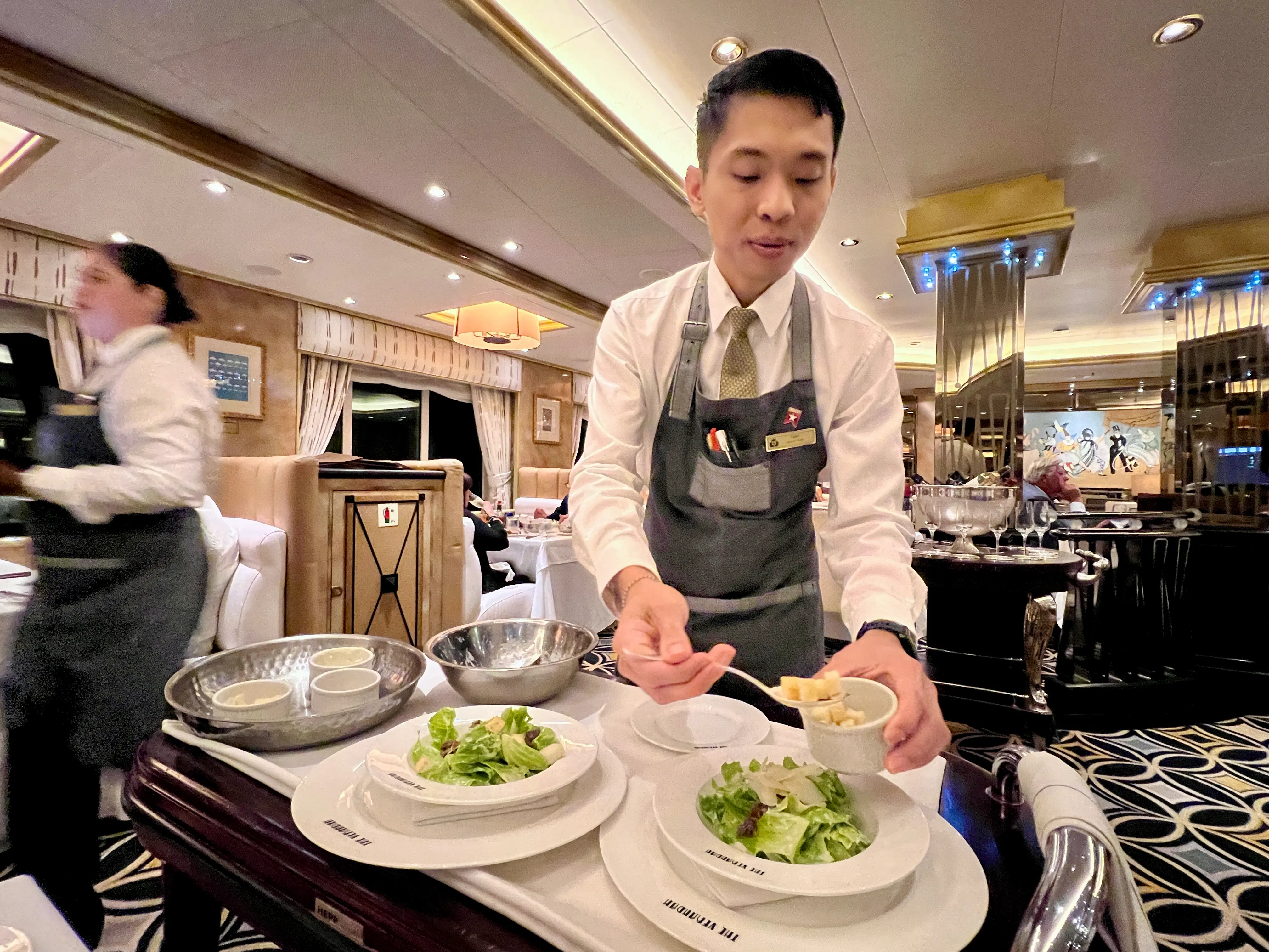Cunard Queen Elizabeth Dining & Food | Editor's Review