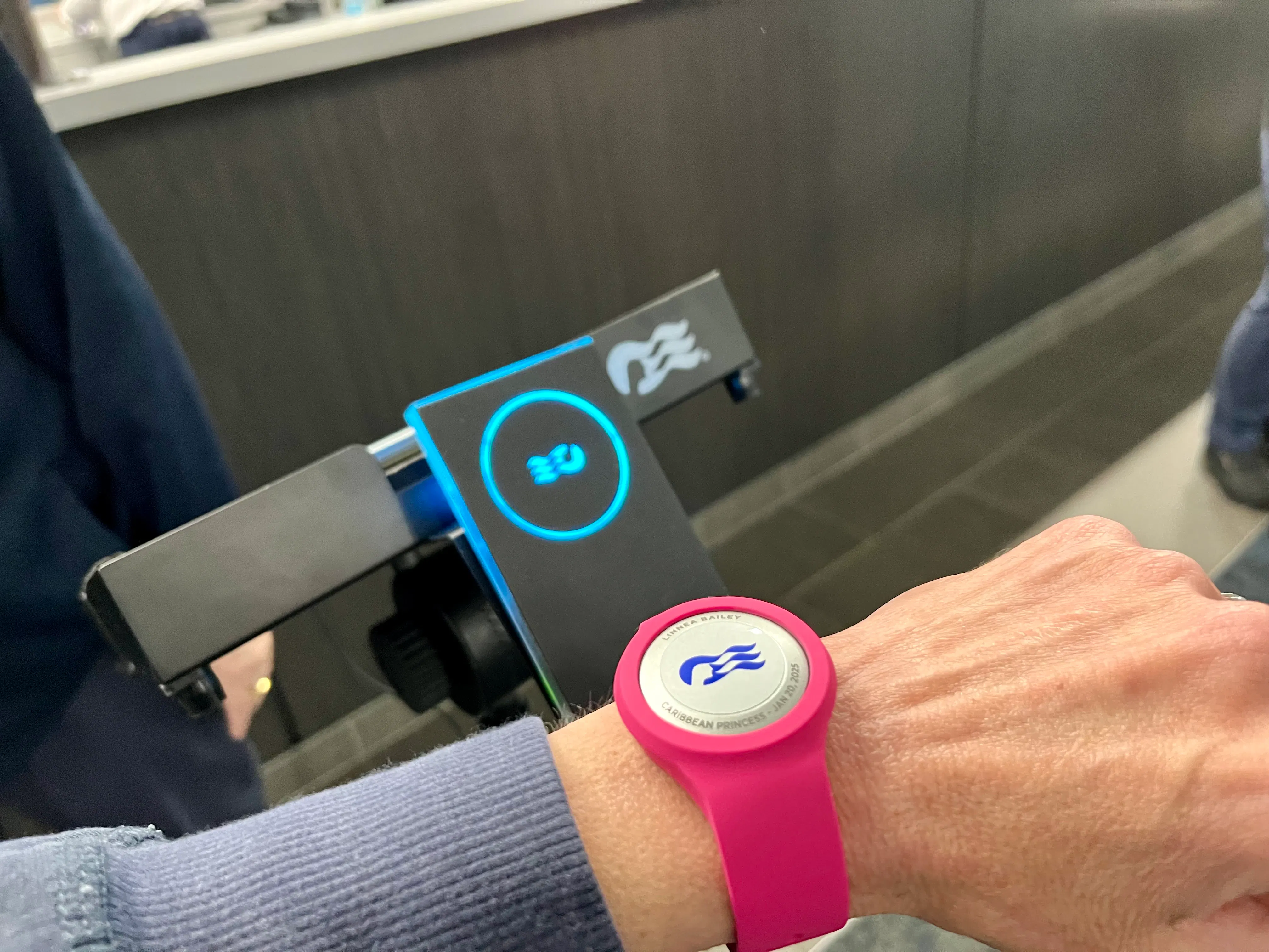 Best Ways to Accessorize and Carry Princess Medallion - Cruise Critic