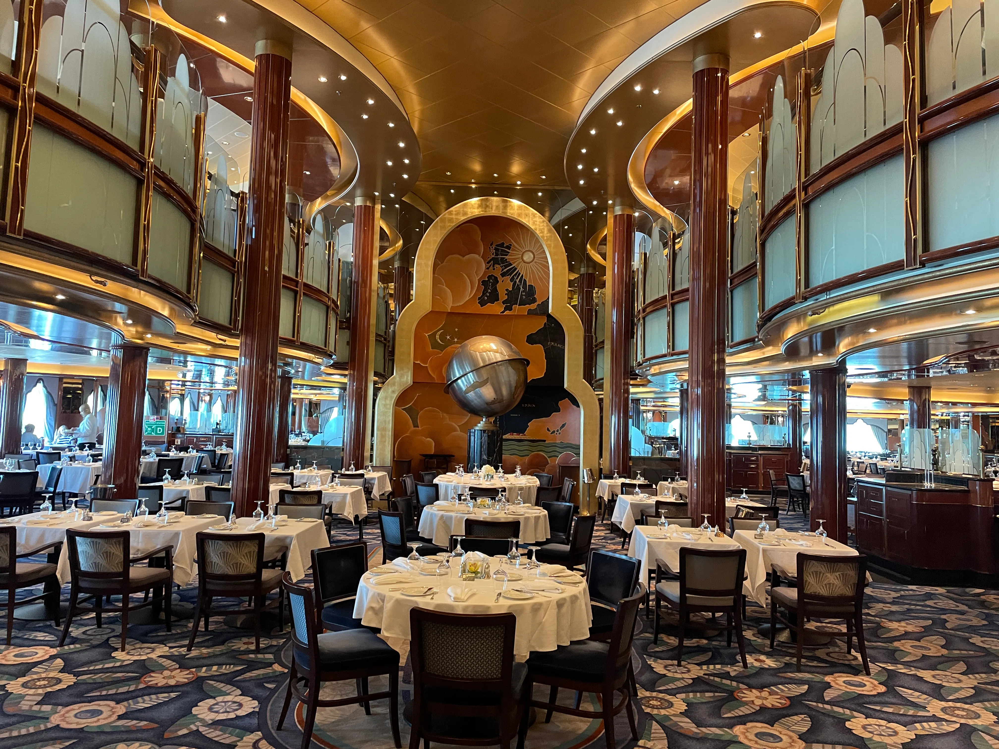 Cunard Queen Victoria Dining & Food | Editor's Review