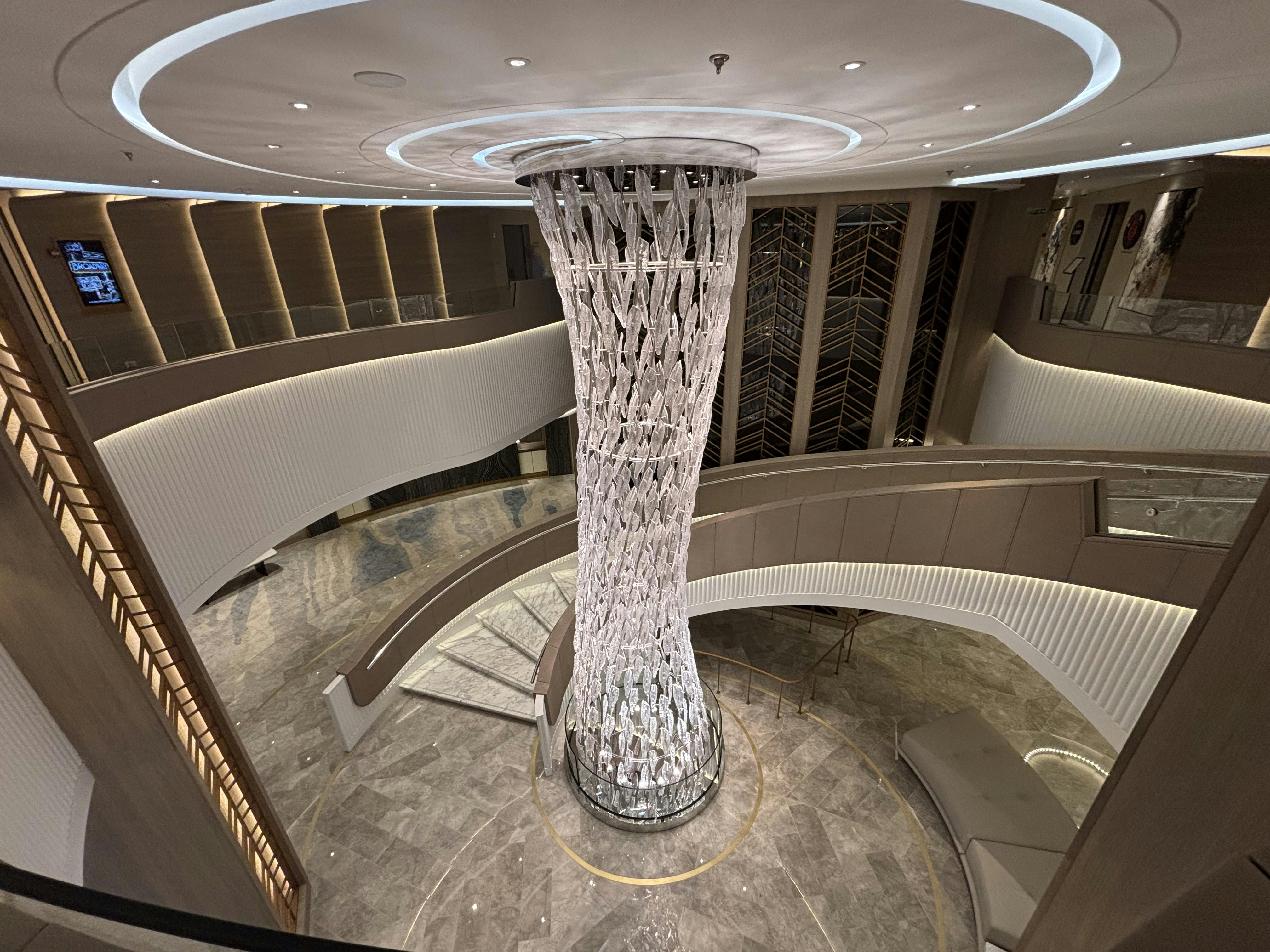 Expert Review of Oceania Allura cruise ship