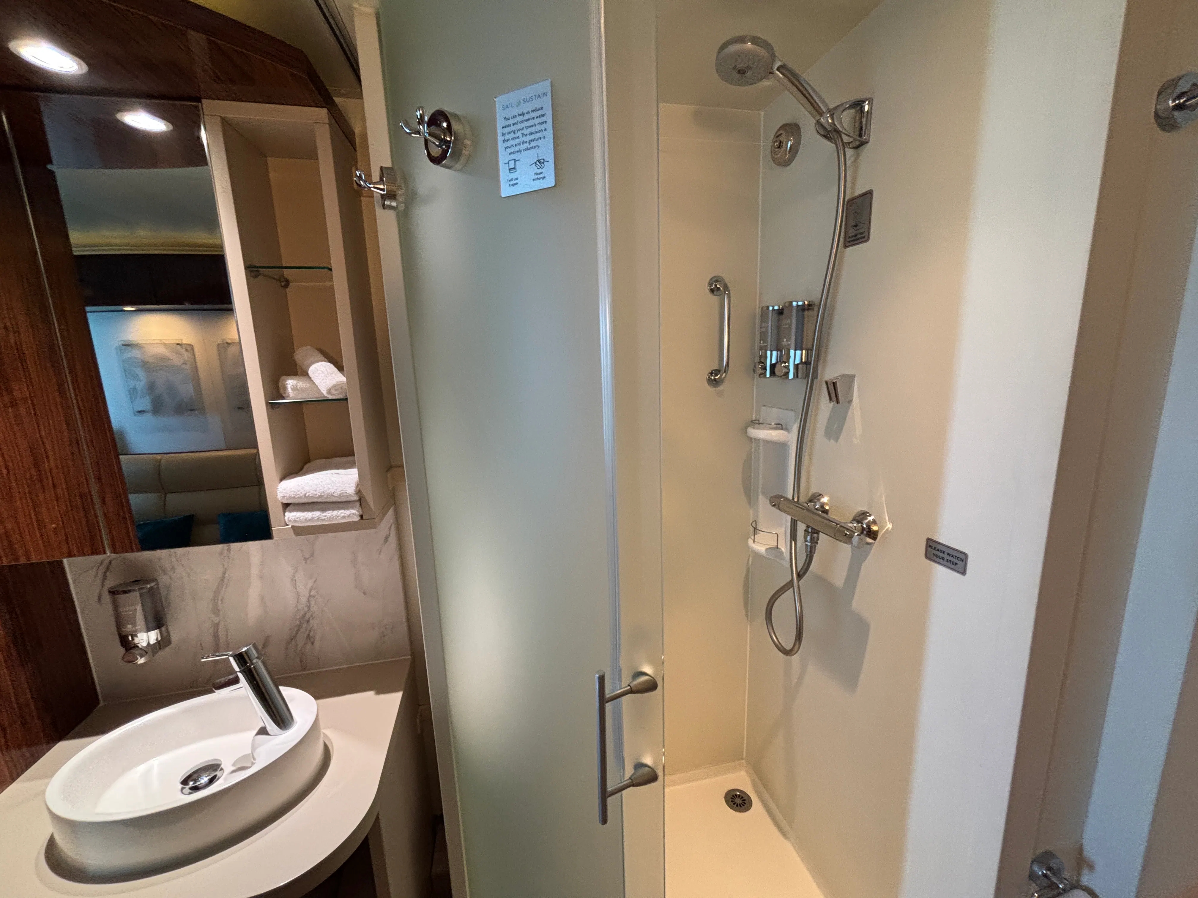Norwegian Epic Cruise Ship | Editor's Review