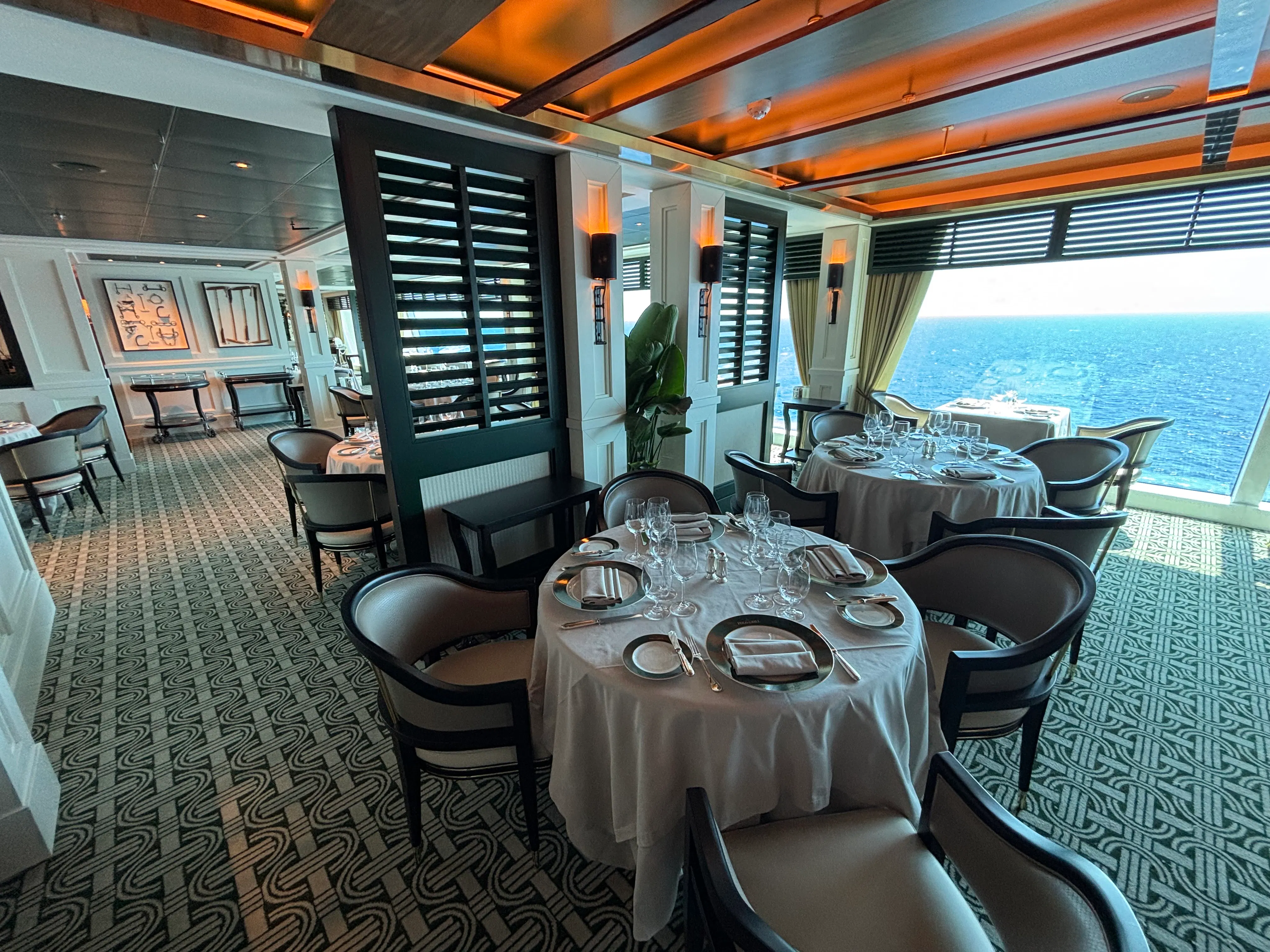 Oceania Allura Dining