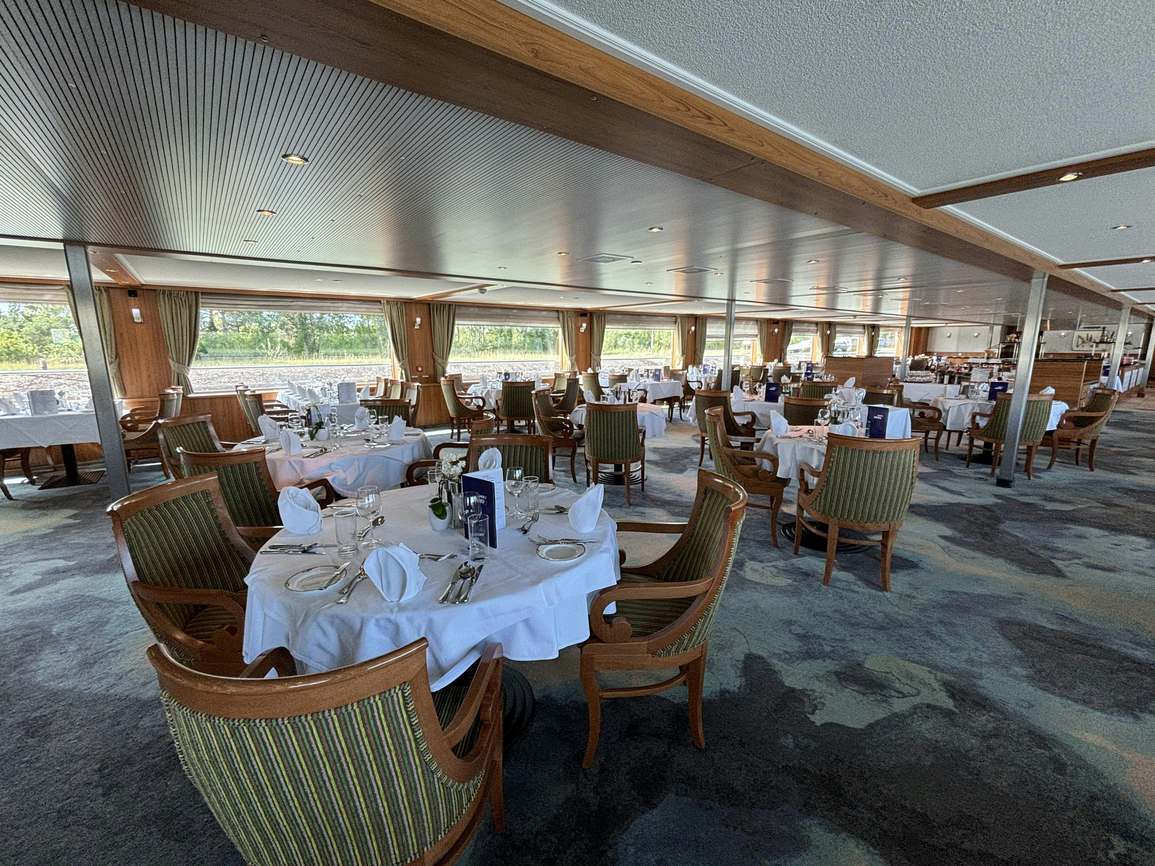 Gate 1 Travel Monarch Baroness Expert Review