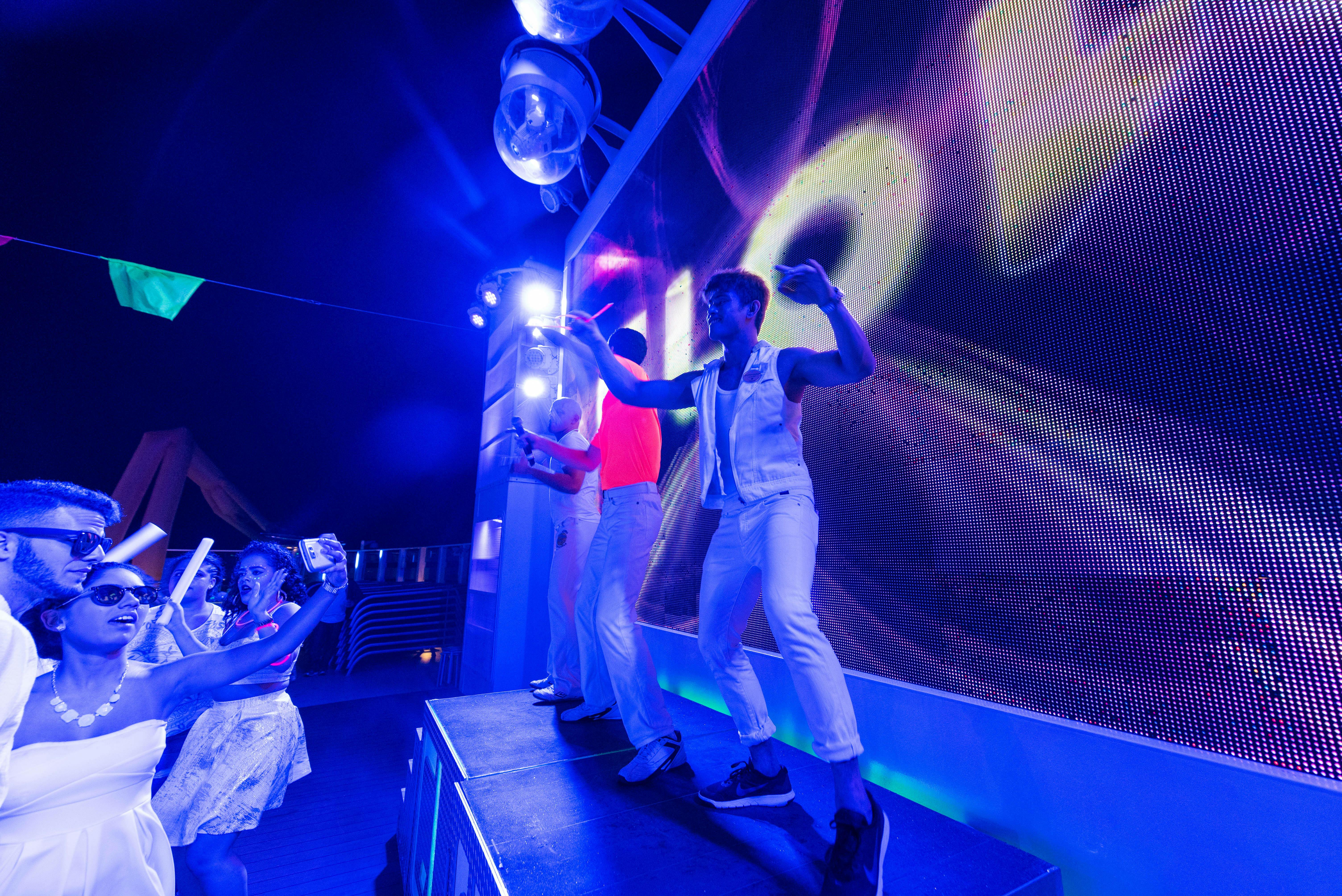 9 Best Party Cruises: Top Cruise Ships for Partying