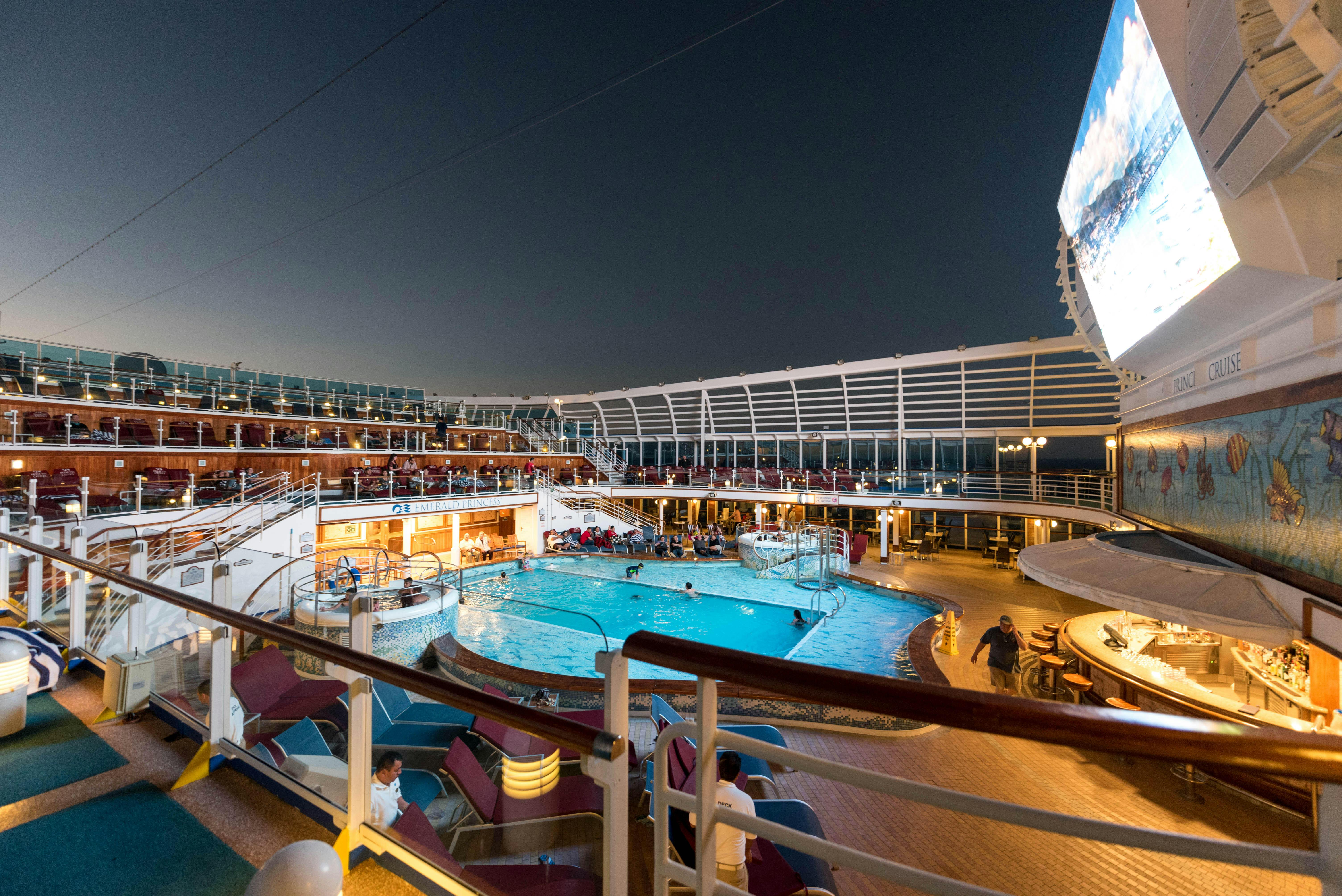 4 Best Cruise Lines for NFL Football