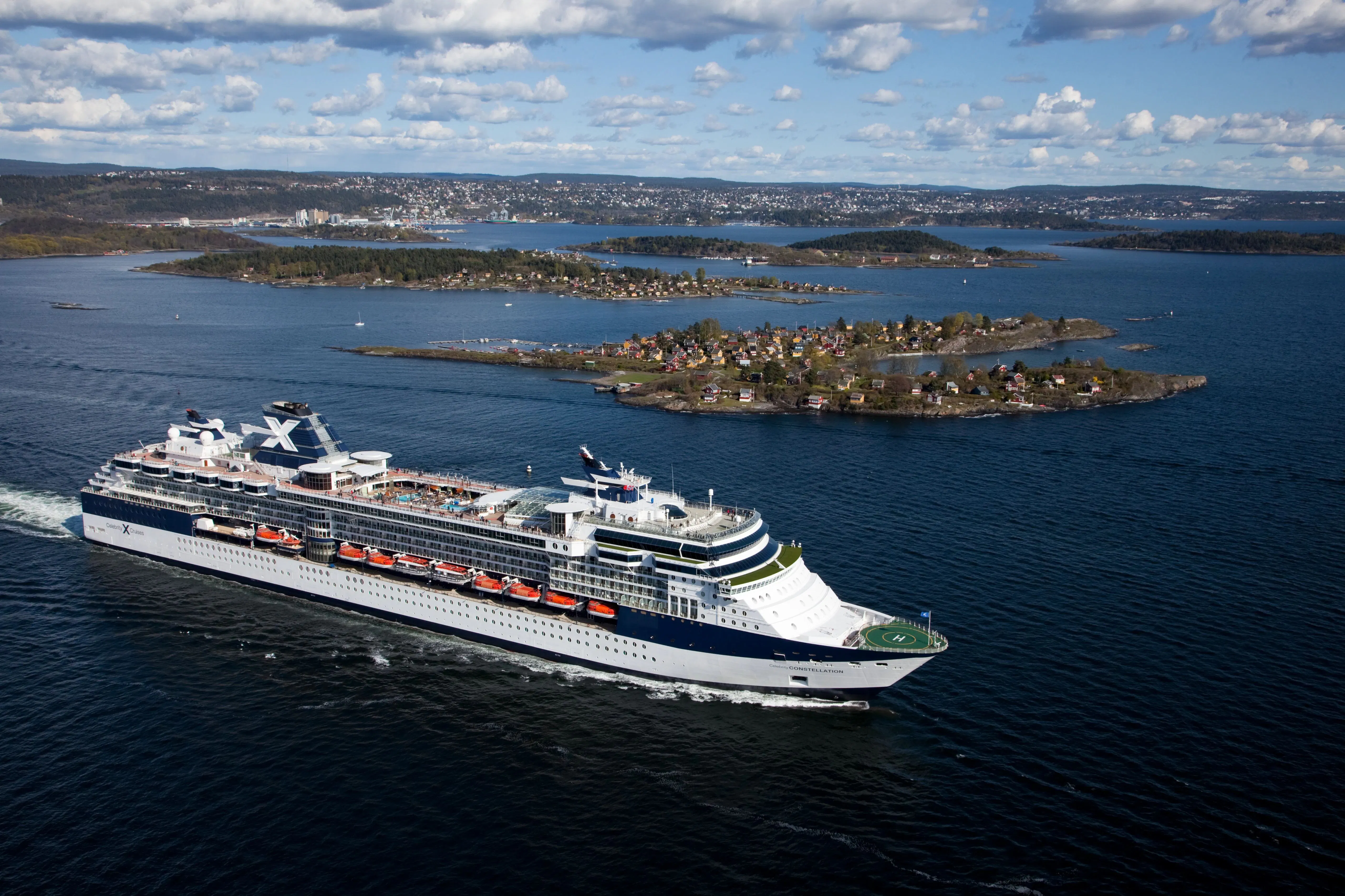 These Are the Best and Worst Celebrity Cruises Ships, According to ...
