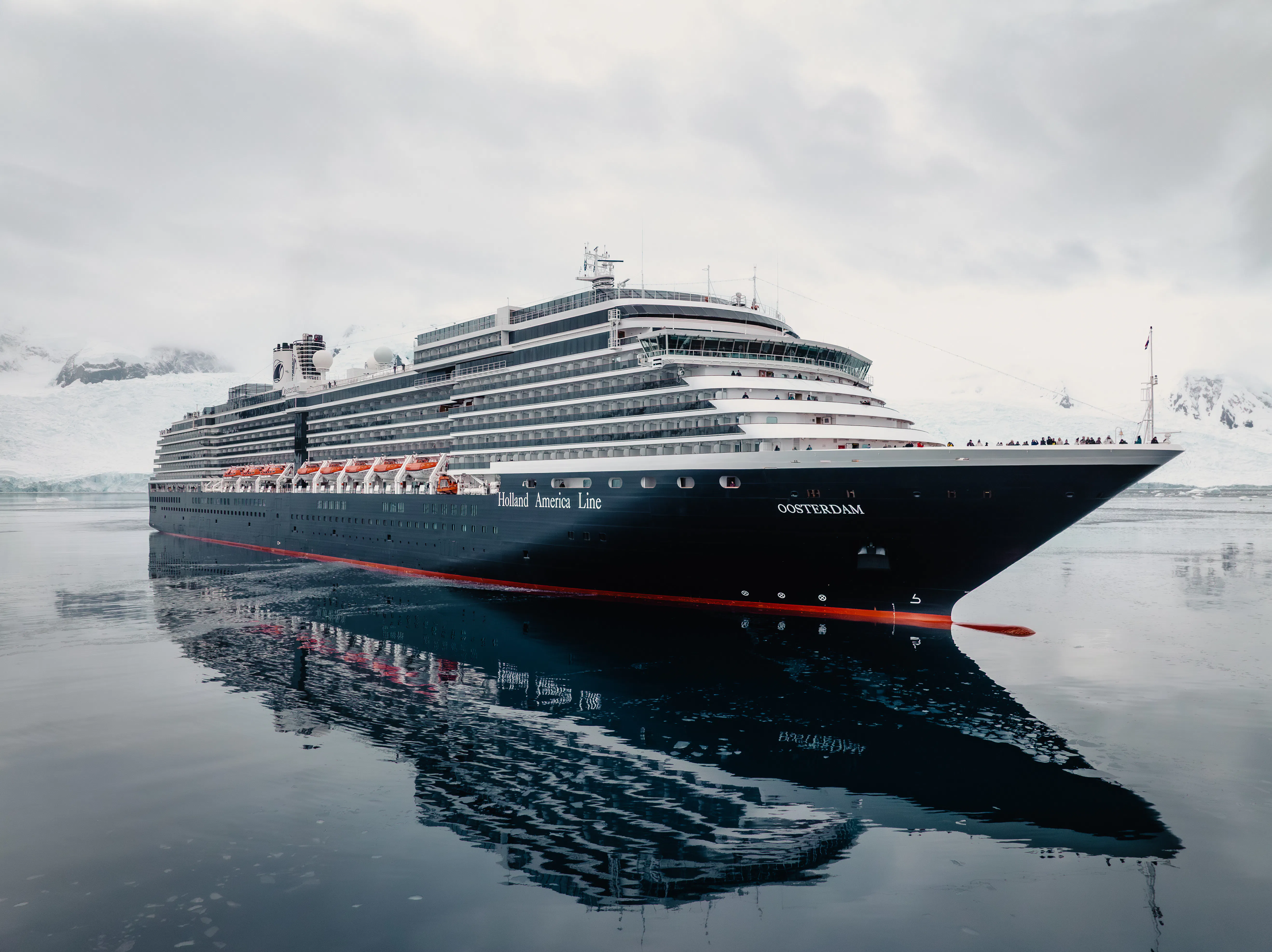 HAL to Invest Over $500 Million in Upgrading 6 Cruise Ships